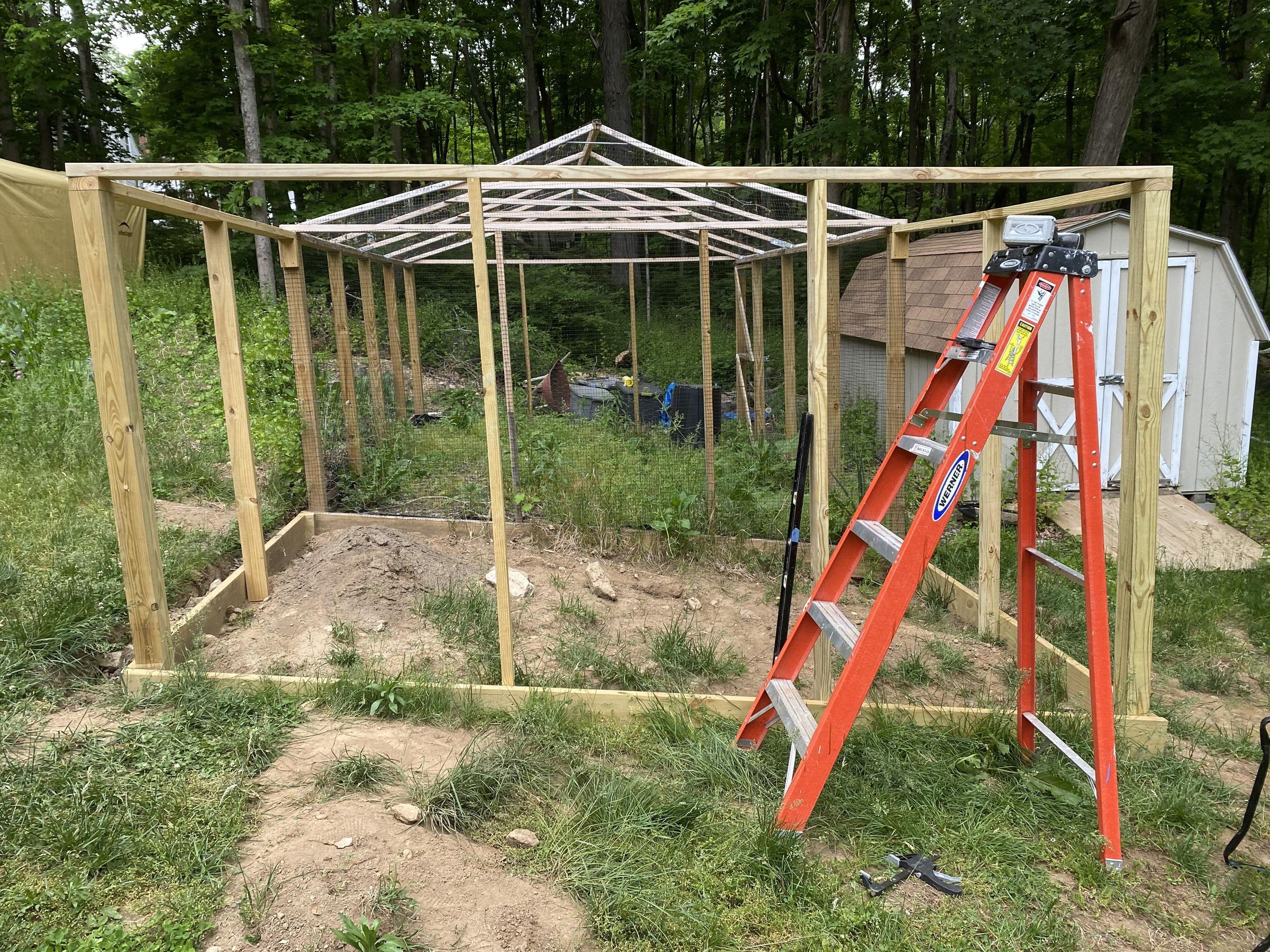 Protected Garden Enclosure 2.0 : 7 Steps (with Pictures) - Instructables