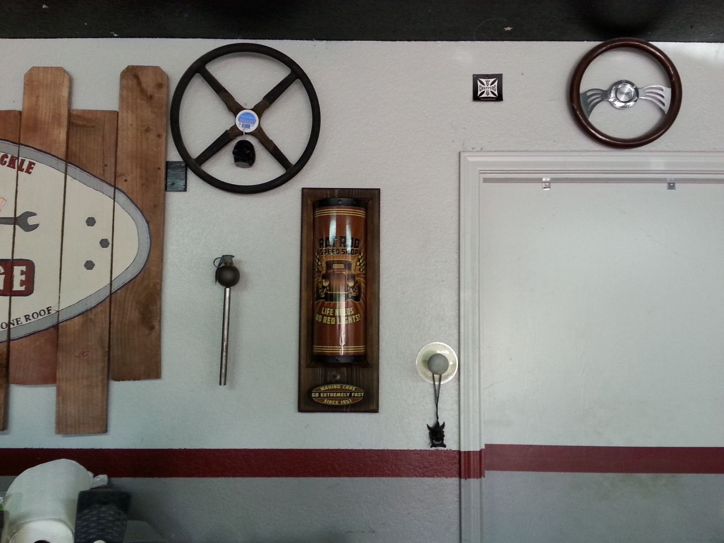 Hidden Key Rack : 5 Steps - Instructables