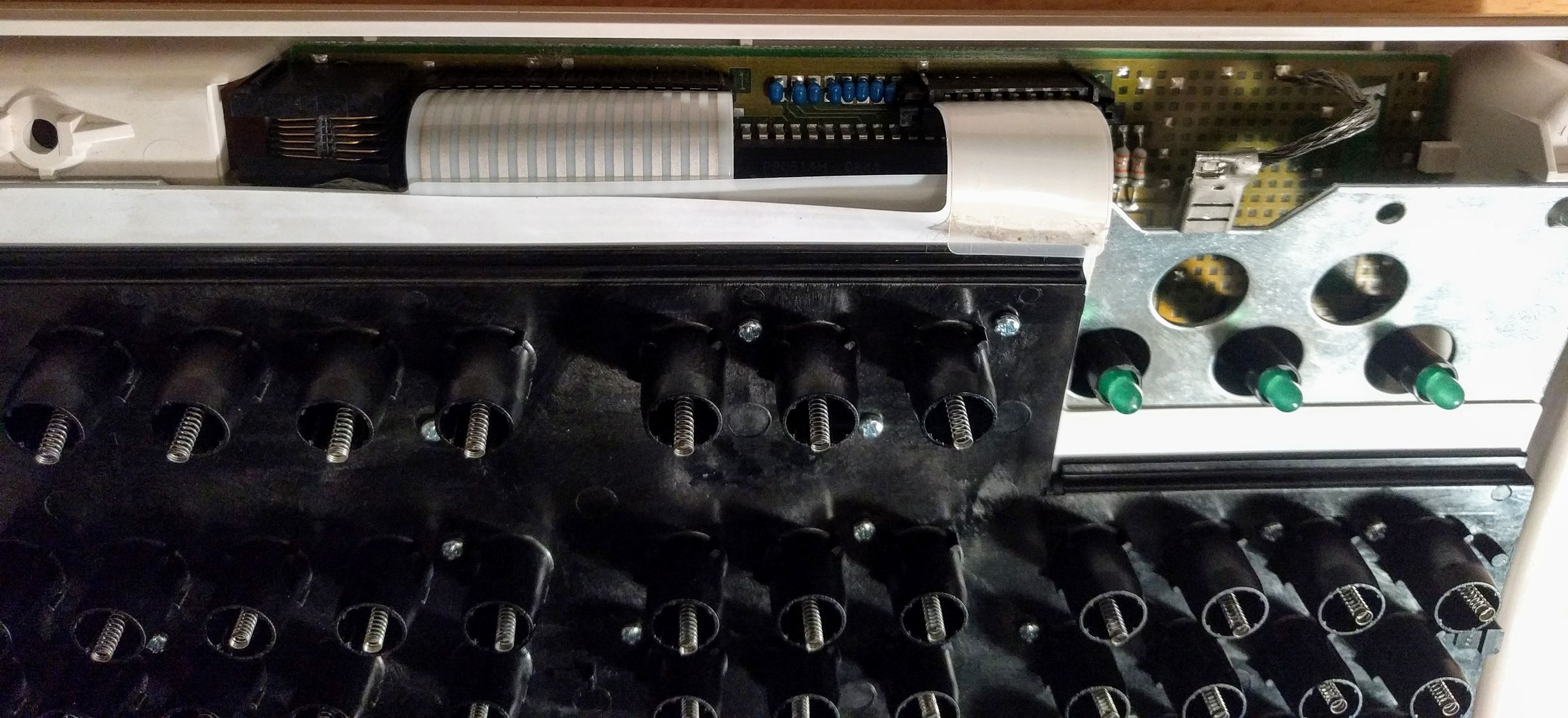 IBM Model M Disassembly and Repair : 10 Steps (with Pictures ...