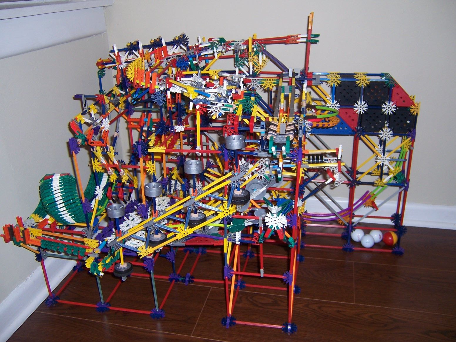 K'nex Ball Machine Krypton : 11 Steps (with Pictures) - Instructables