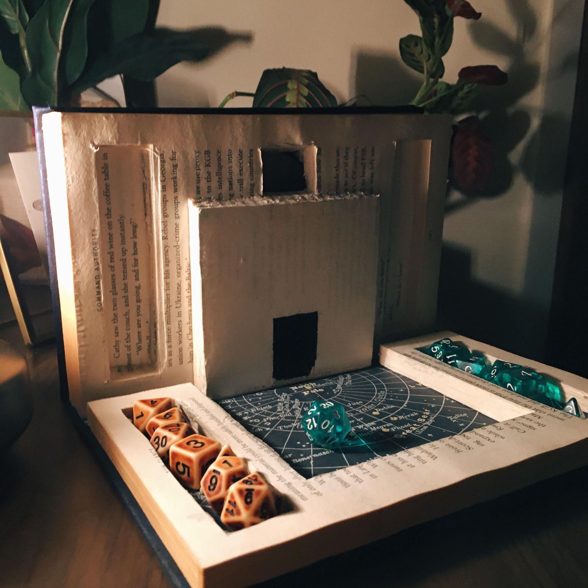 Fold Out Book Dice Tower : 8 Steps (with Pictures) - Instructables