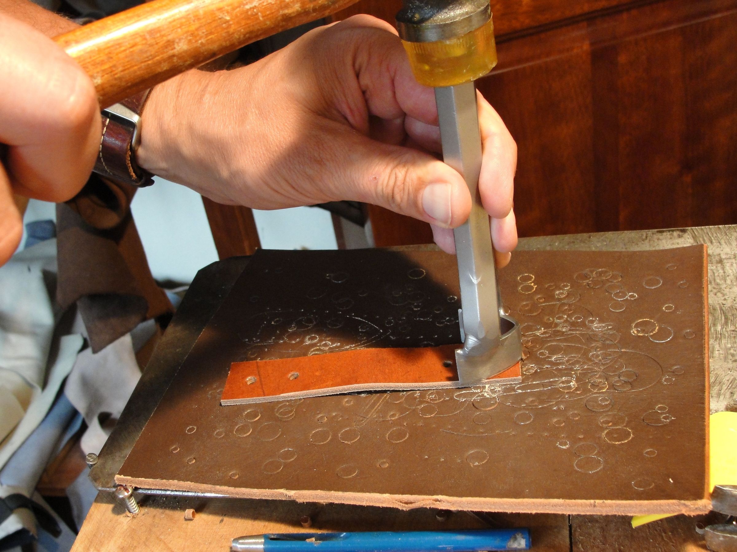 Leather Briefcase (Covert Edition) : 14 Steps (with Pictures ...