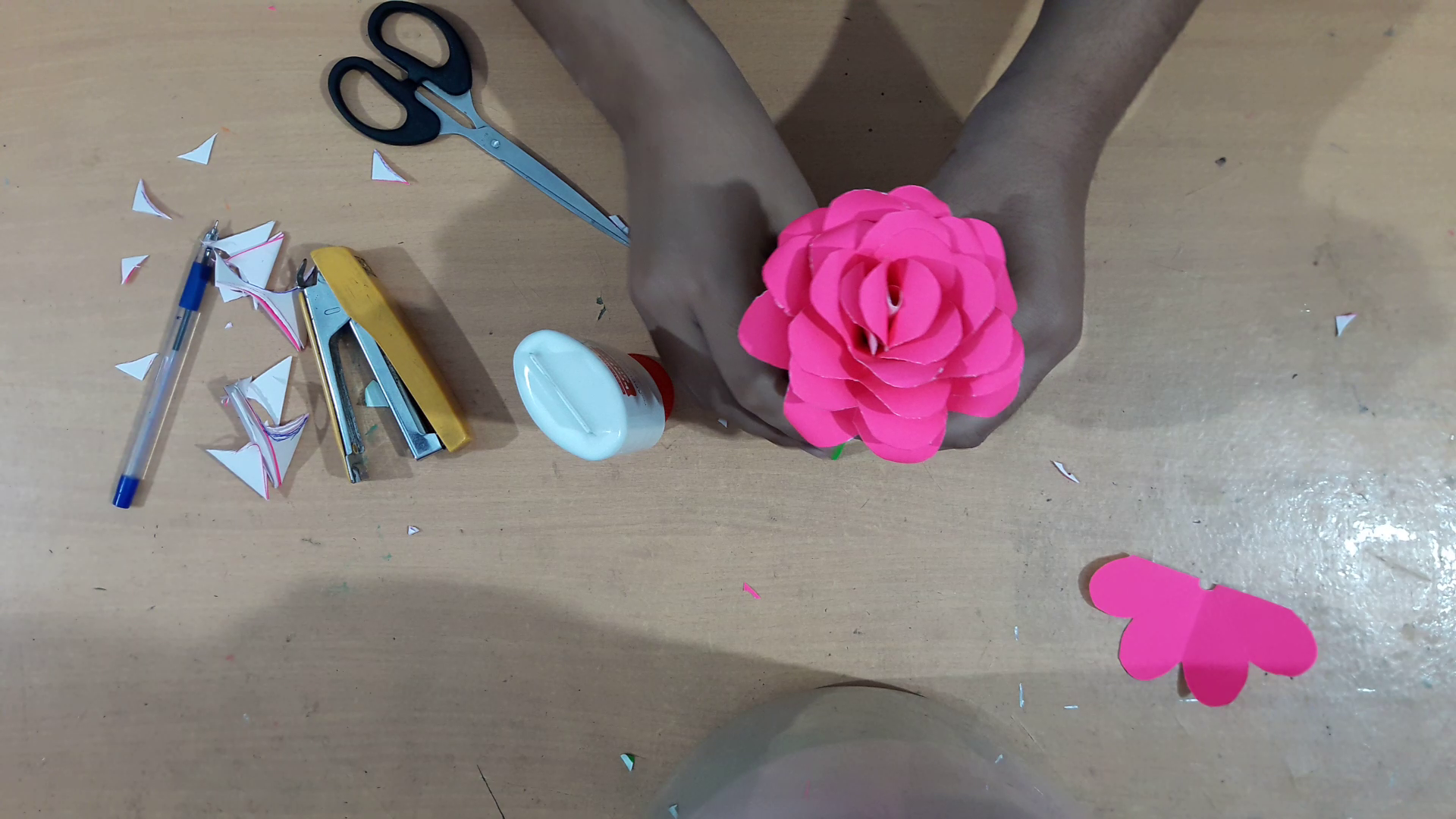 Paper Flower Vase : 6 Steps (with Pictures) - Instructables