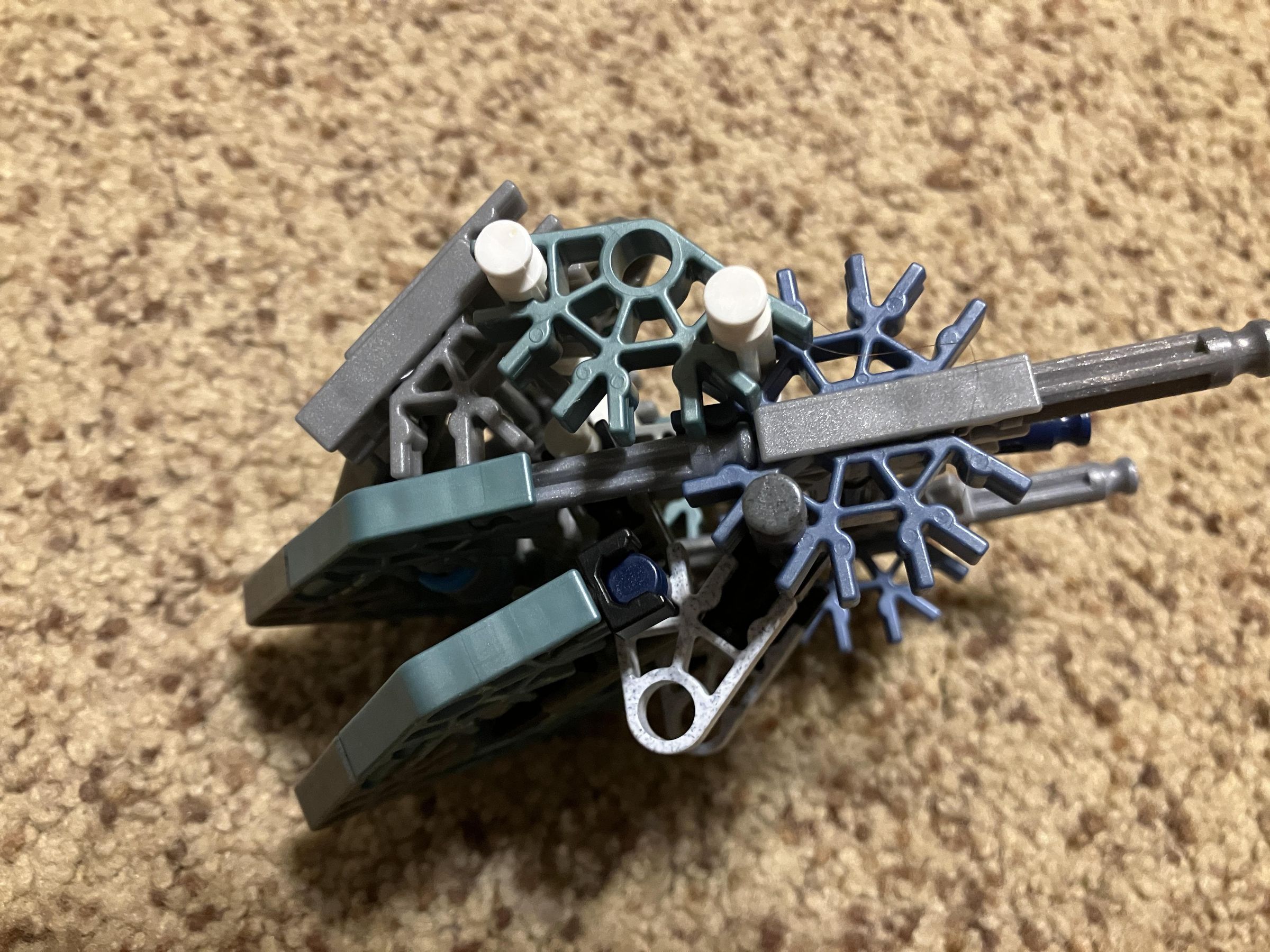 Eustace the Dragon, a K'nex Dragon Puppet : 7 Steps (with Pictures ...
