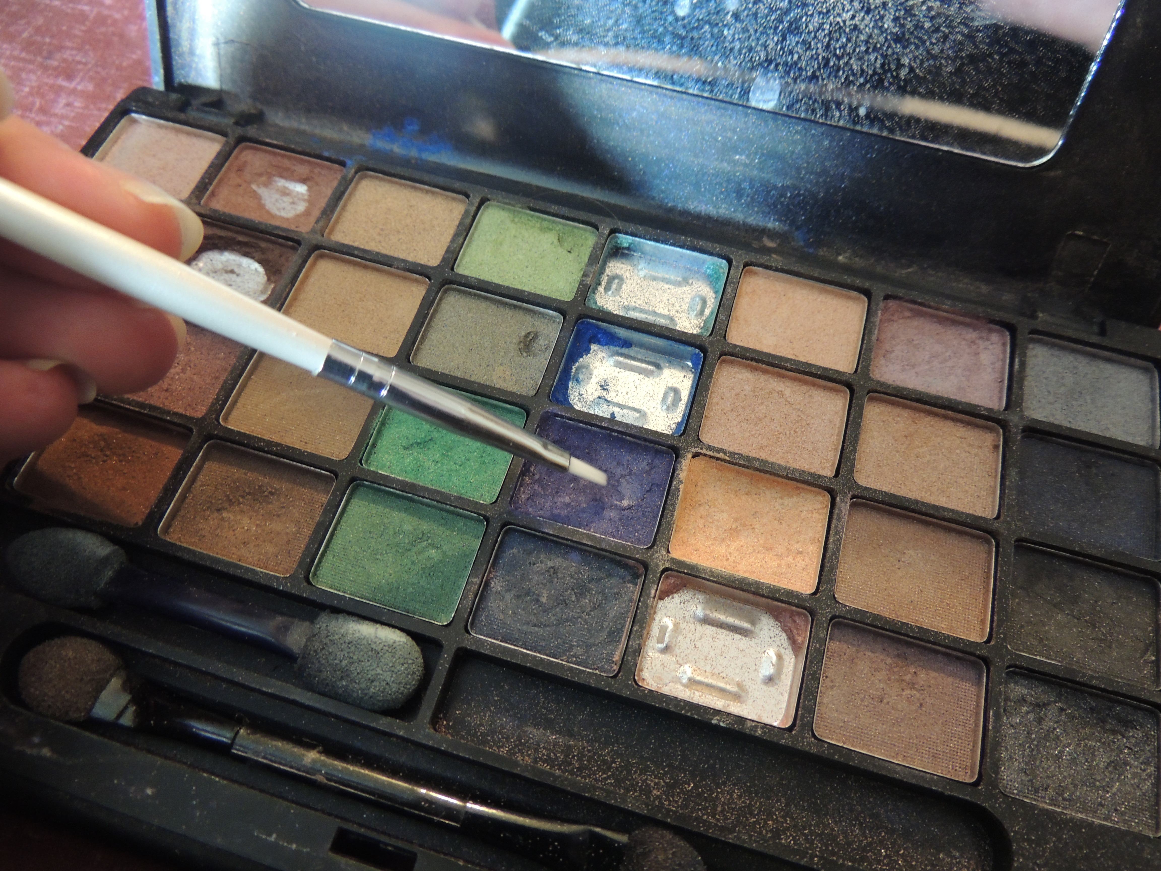 Maggot Infested Skin (Trypophobia) Doctor Costume : 5 Steps (with ...