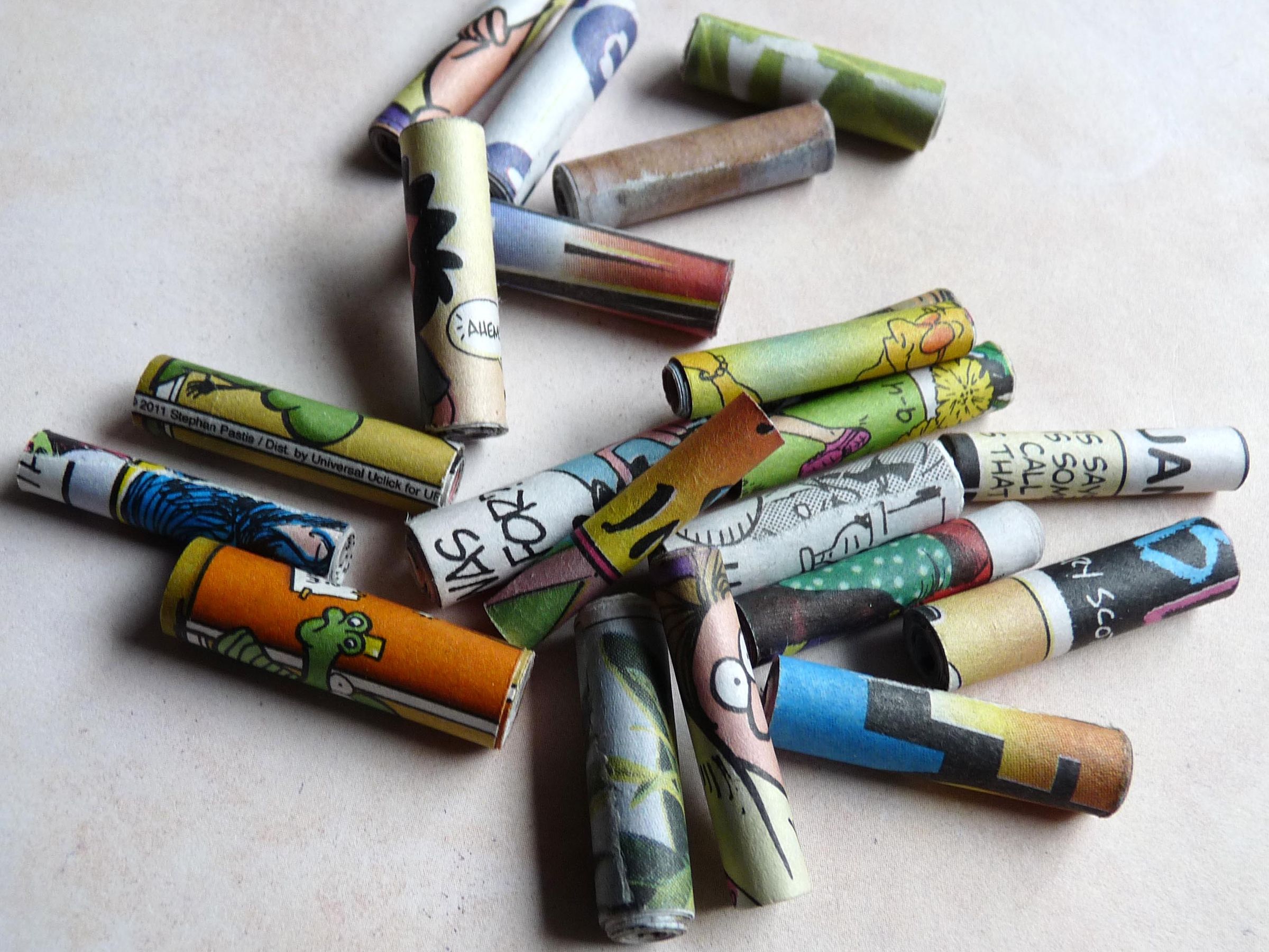 Durable Handmade Paper Beads : 6 Steps (with Pictures) - Instructables