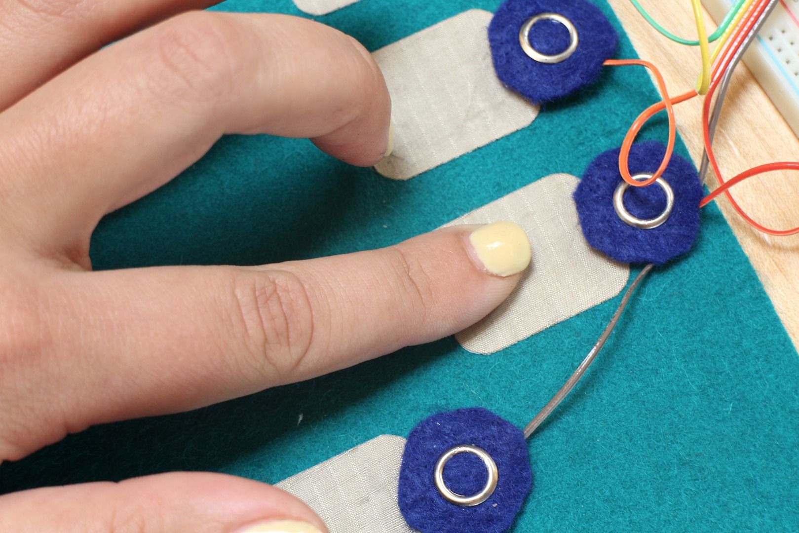 How to Work With Conductive Fabric : 19 Steps (with Pictures ...