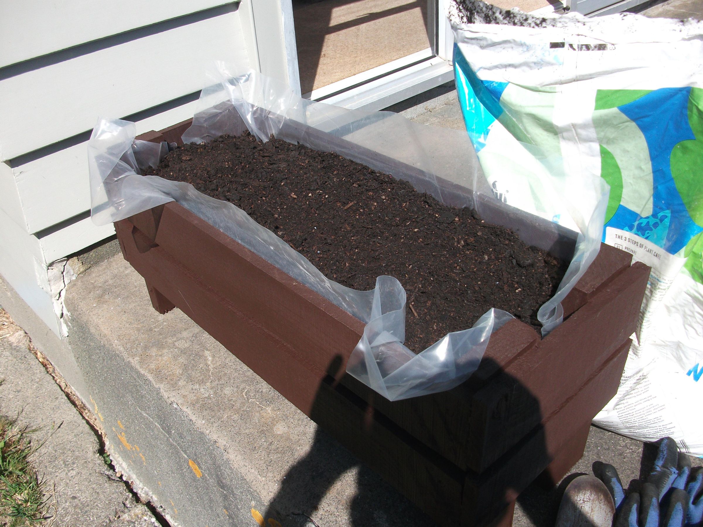 Pedestal Peppermint Patch Planter : 4 Steps (with Pictures) - Instructables