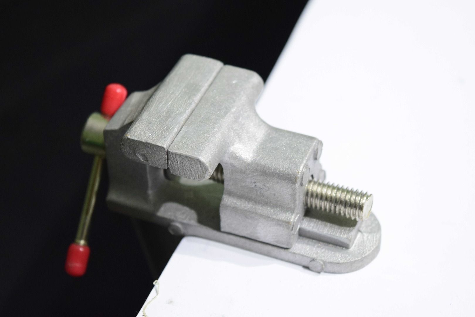 Setting Up the Perfect Electronics Workplace : 16 Steps (with Pictures ...