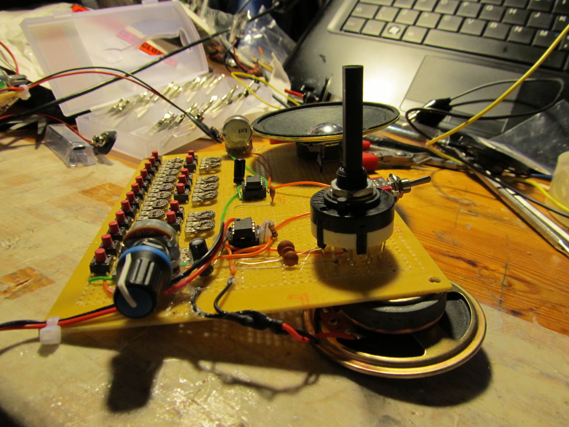 Atari Punk Organ, a Simple 555 Synthesizer : 6 Steps - Instructables