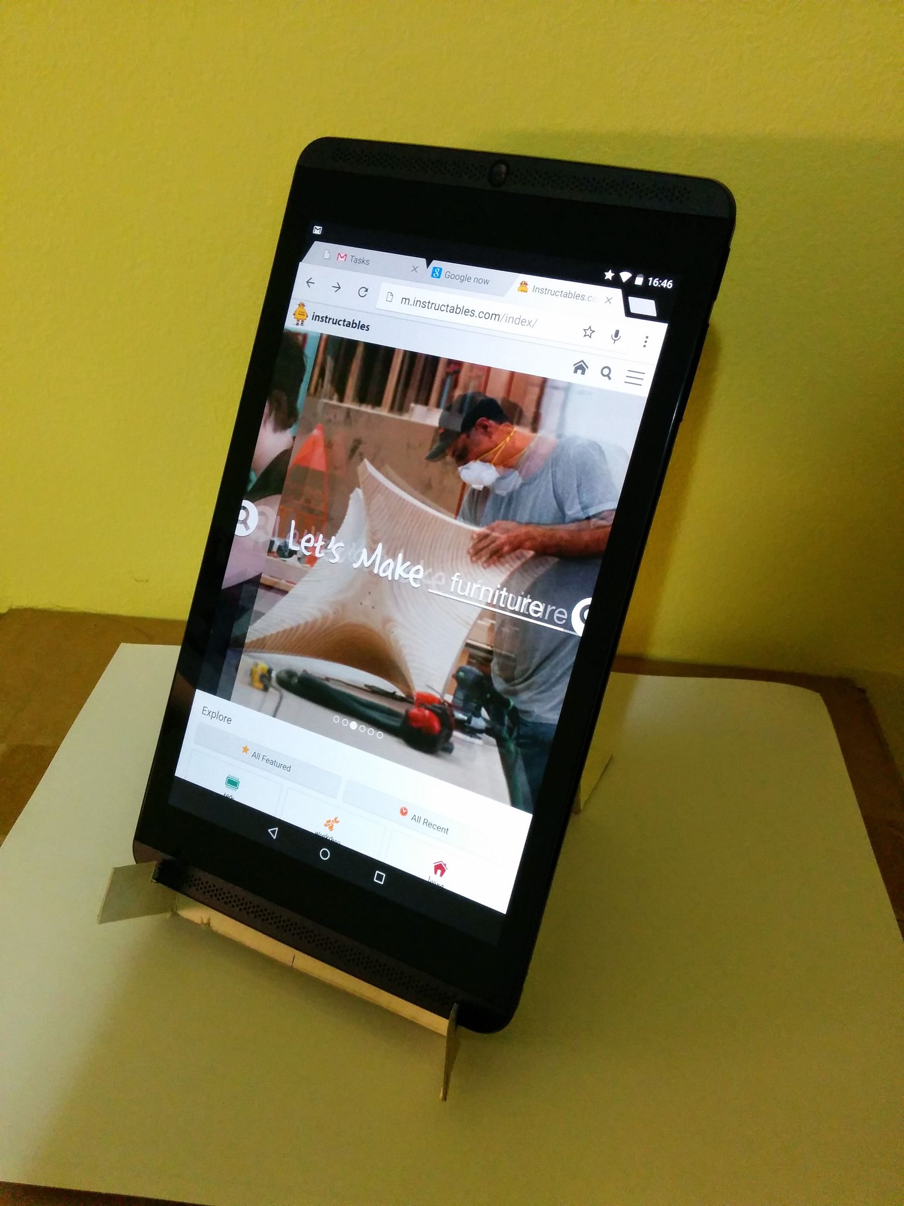 Five Minute Cardboard Tablet Stand - Instructables