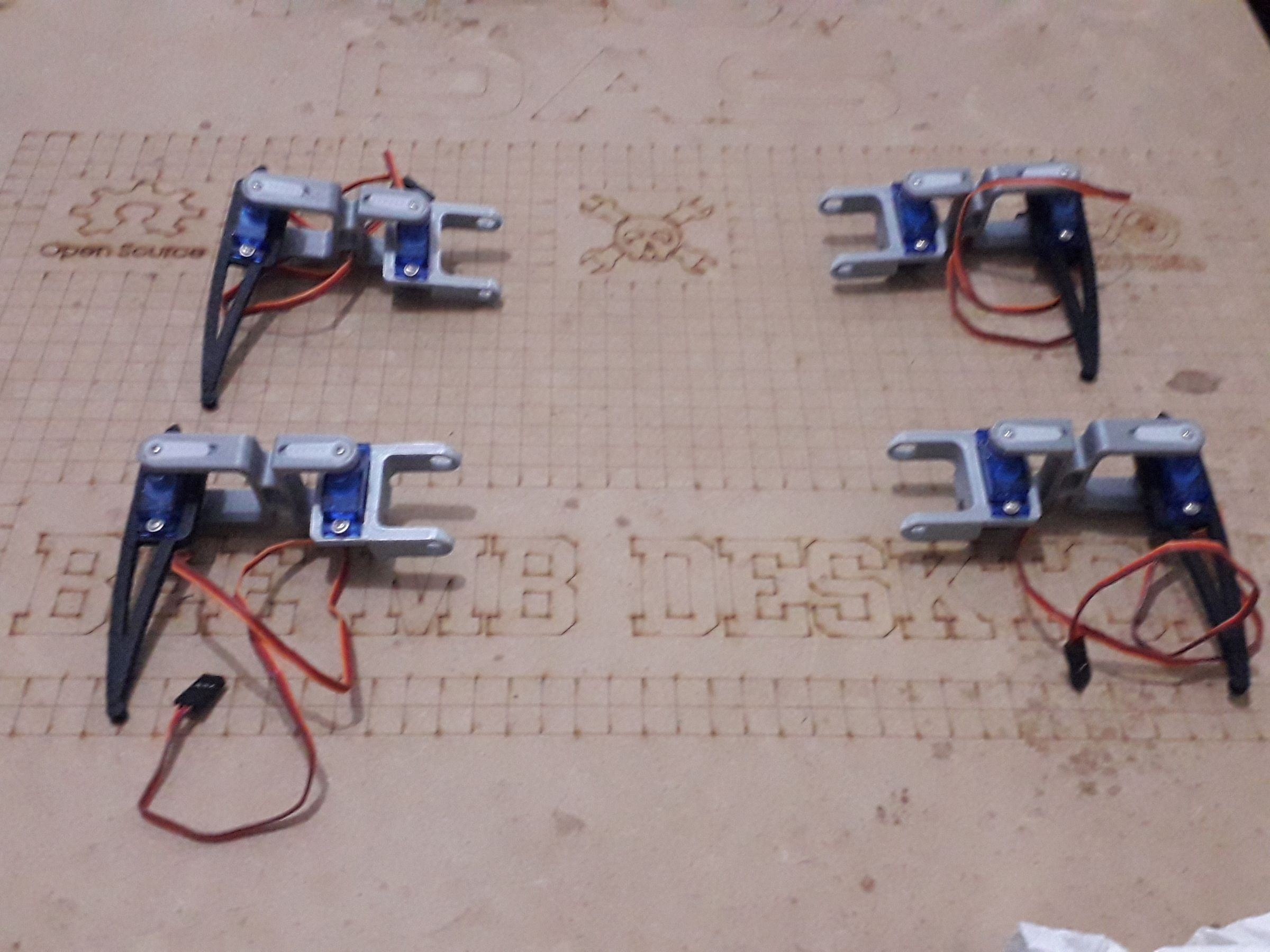 ARDUINO SPIDER ROBOT (QUADRUPED) : 7 Steps - Instructables