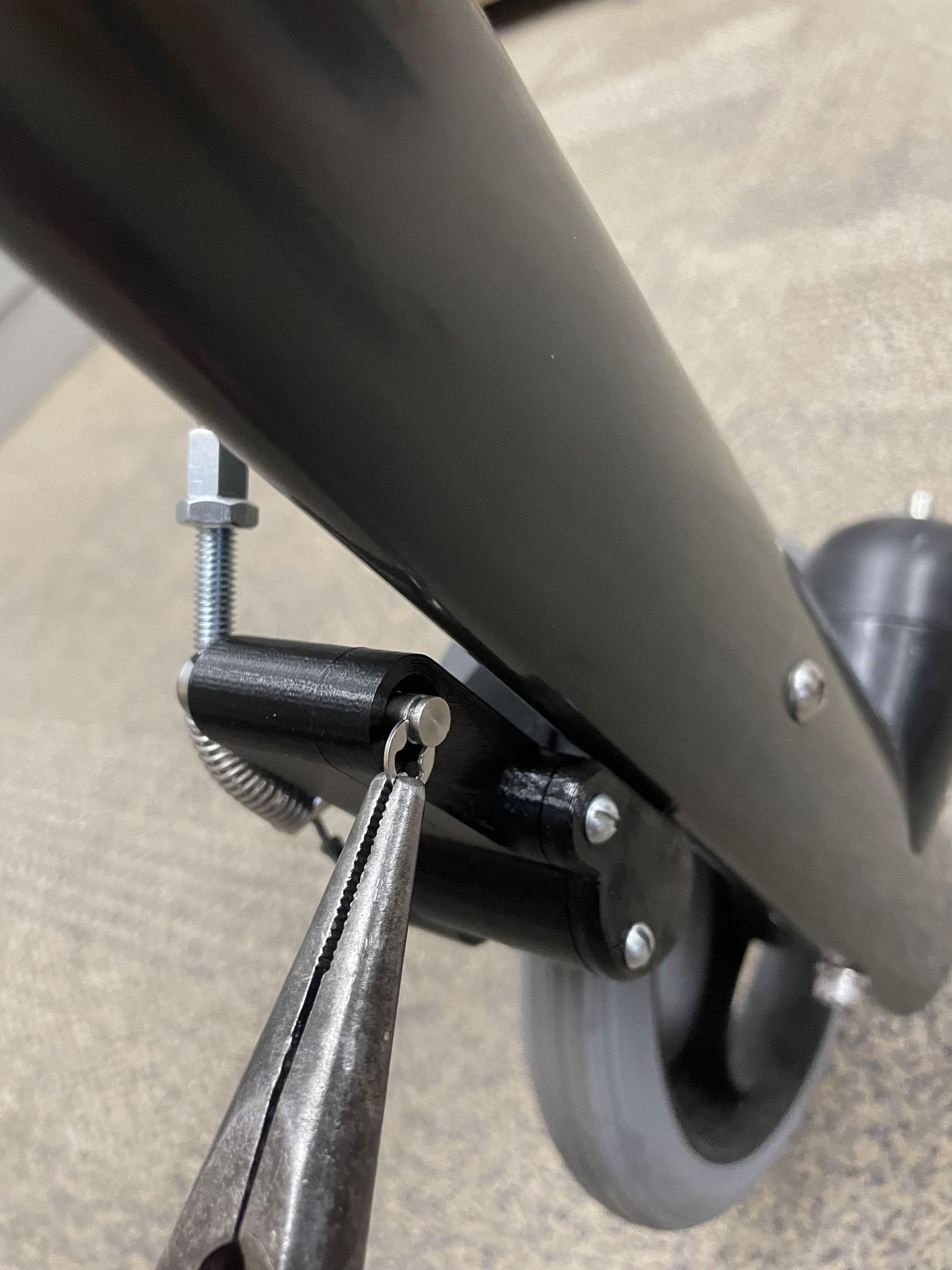 Crocodile Walker Brake System Adaptation : 4 Steps - Instructables