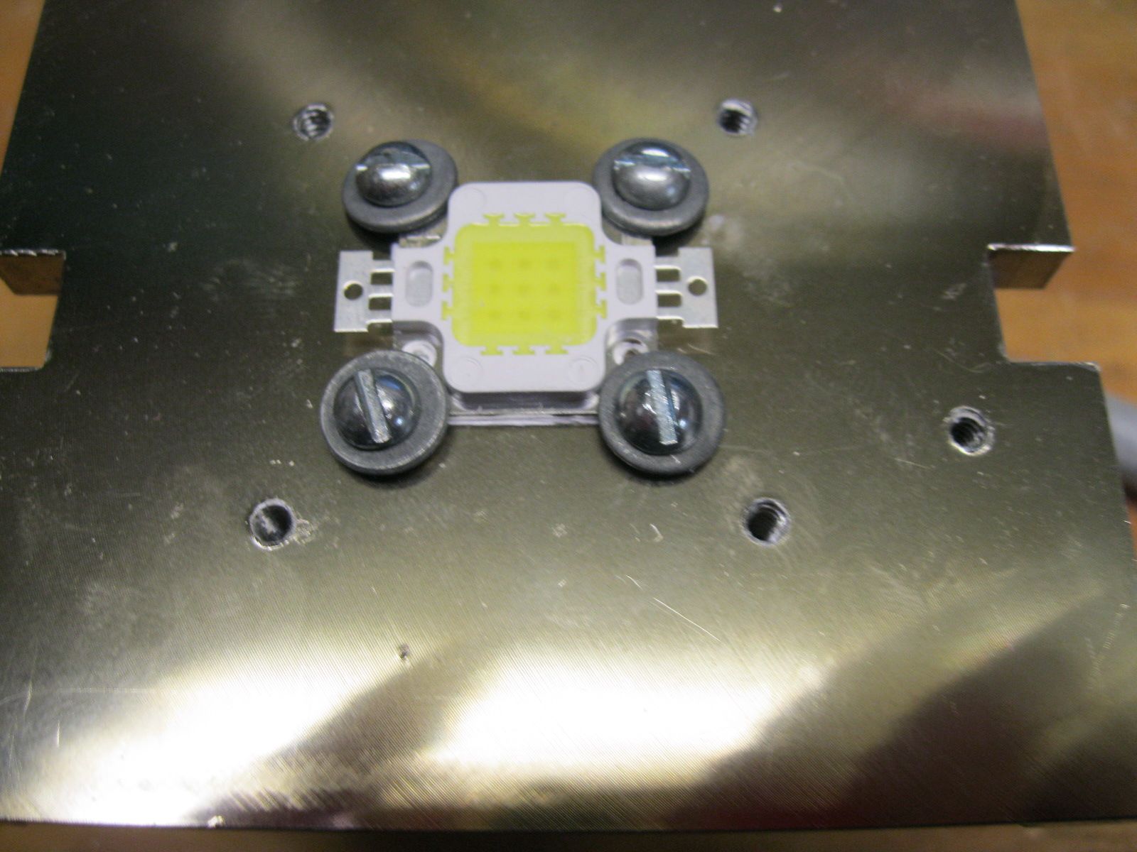 10W LED Fiber Light Source : 9 Steps - Instructables