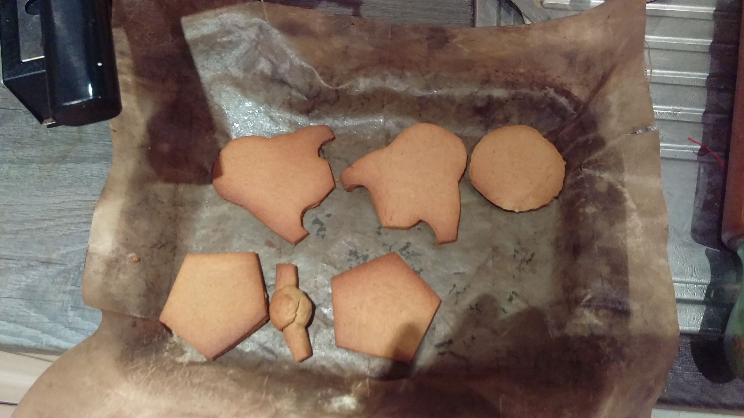 Gingerbread Death Star : 7 Steps - Instructables