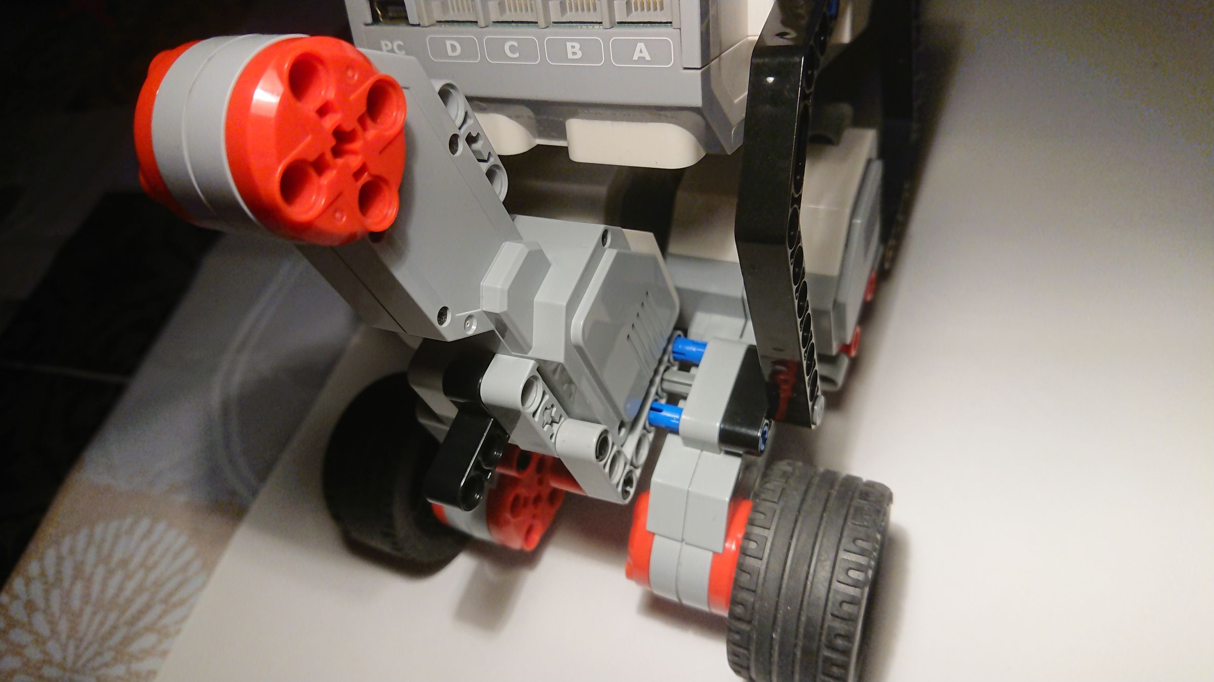 Ev3 Lego Gripper/Finder Robot : 7 Steps - Instructables