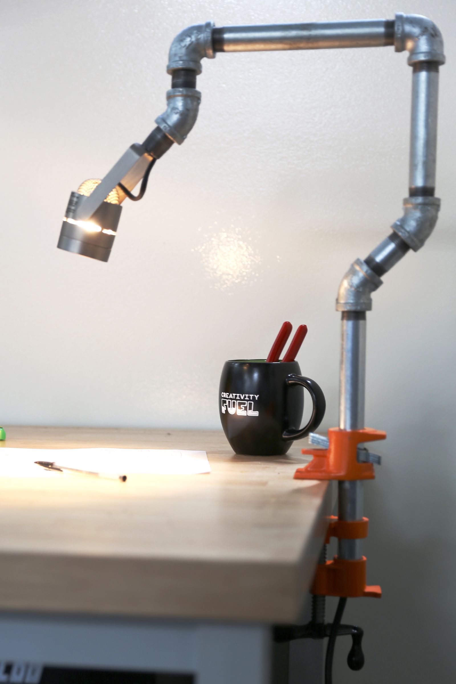 Desk Clamp Lamp : 10 Steps (with Pictures) - Instructables