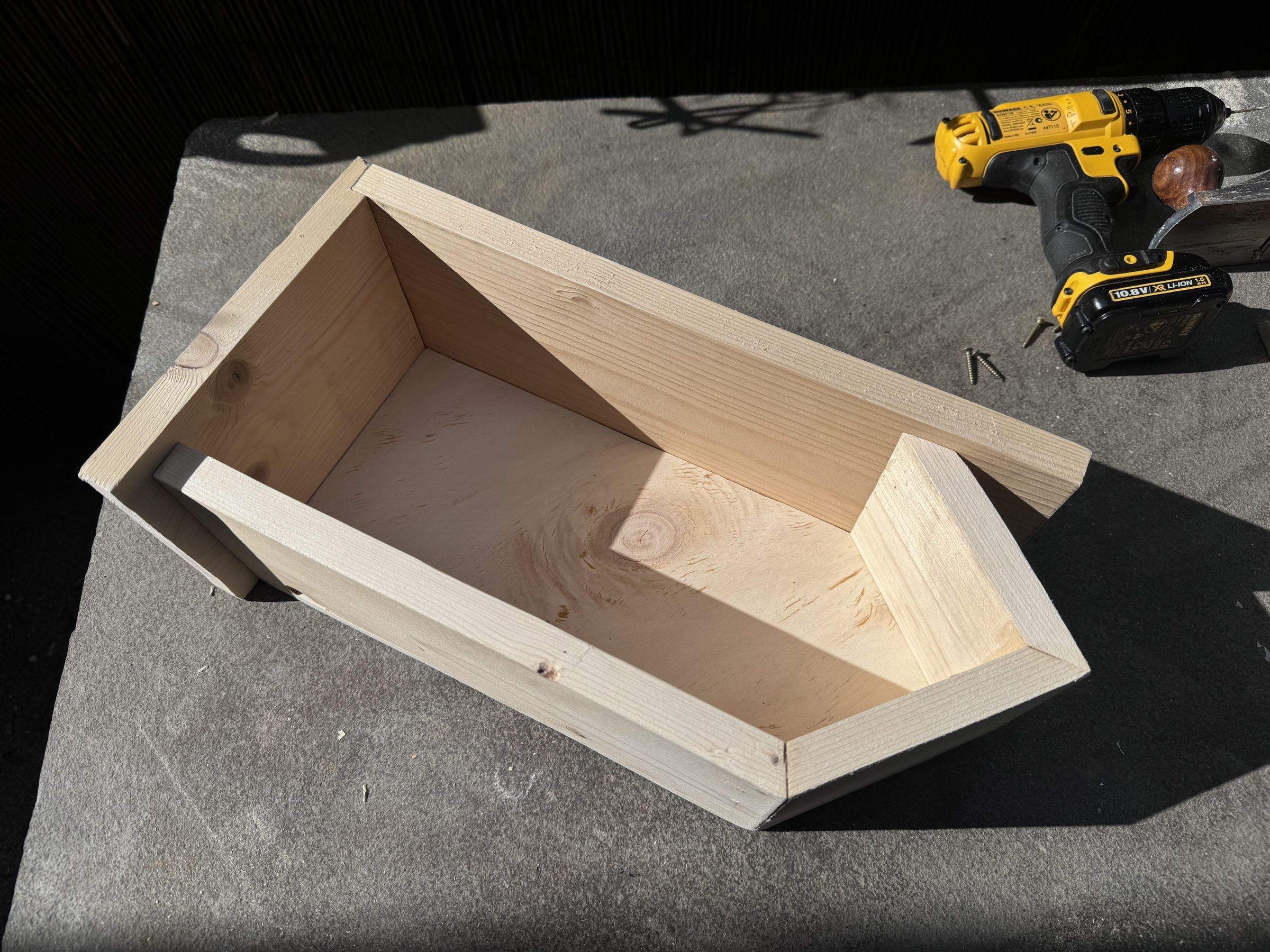 Side View Bird Box Camera and BlueTit Diary : 70 Steps (with Pictures ...