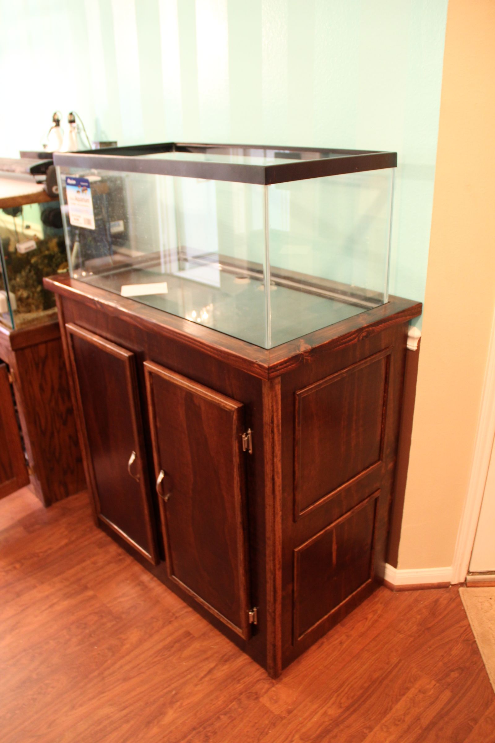 Fish Aquarium Stand (40 Breeder Tank With Hidden Sump Door) : 12 Steps ...
