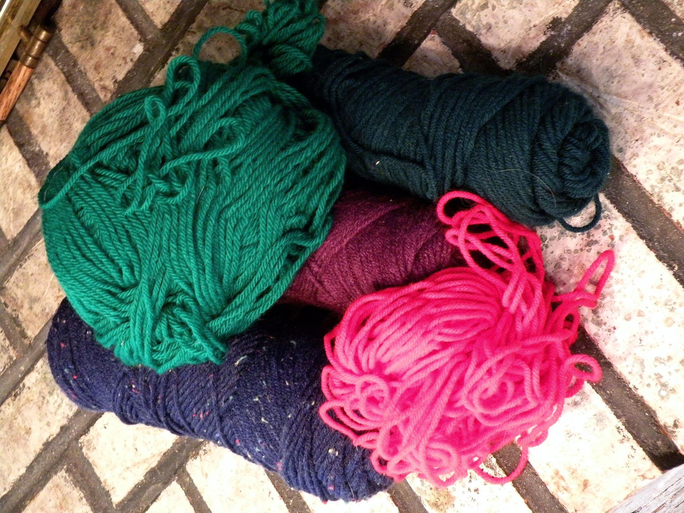 Spool Knit a Cool Lizard : 8 Steps (with Pictures) - Instructables