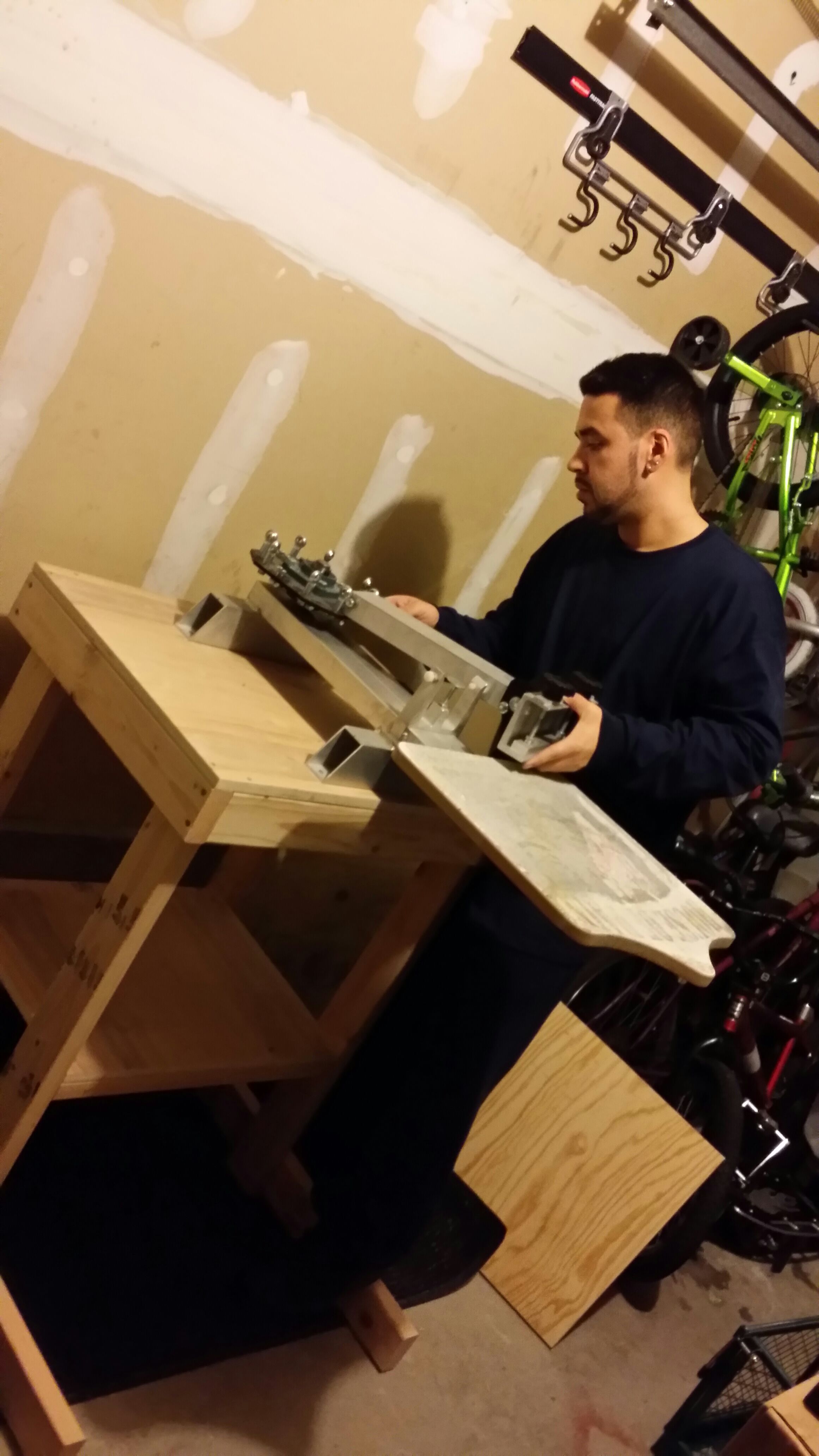 Screen Printing Table : 6 Steps - Instructables