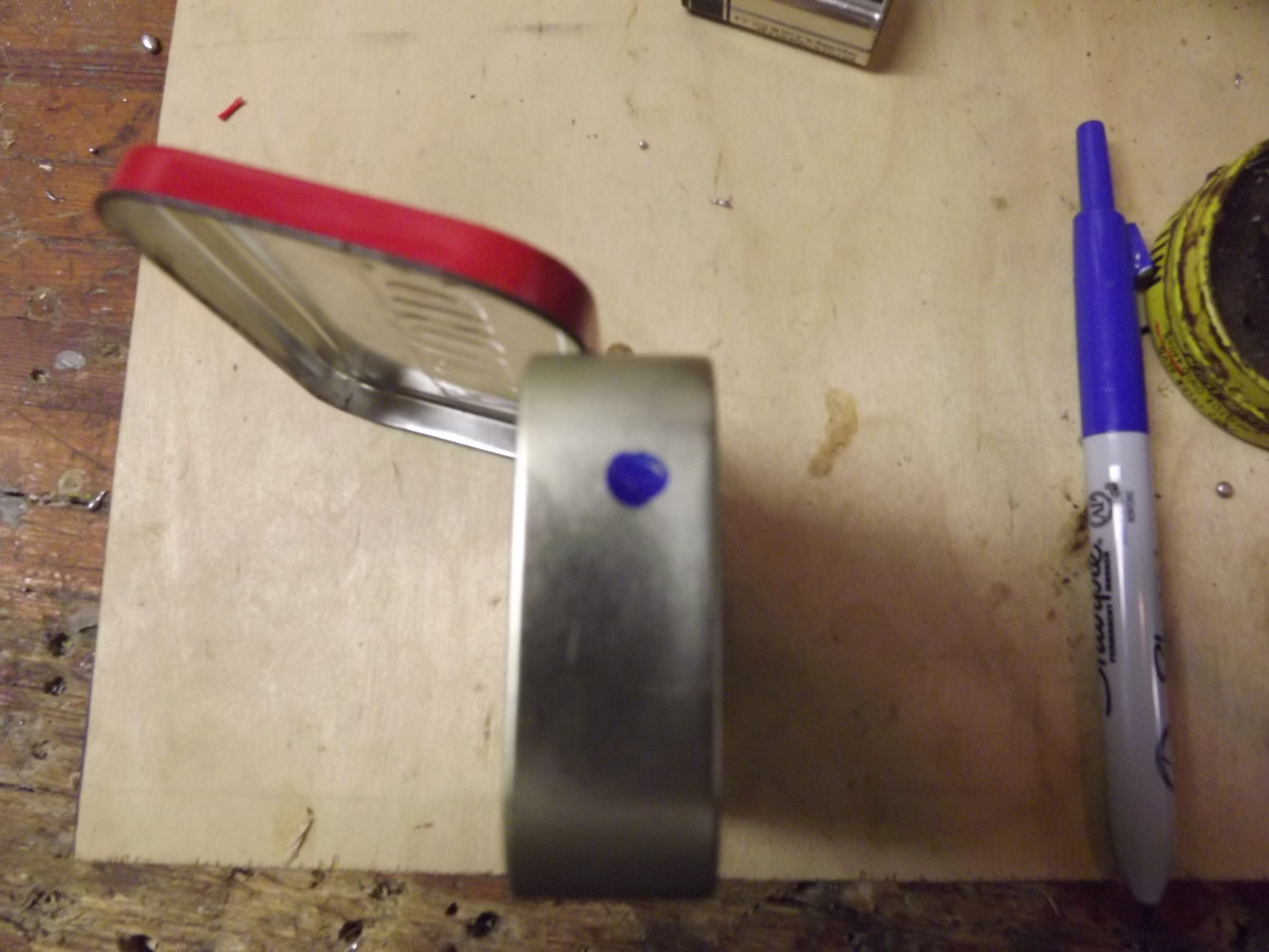 Simple Altoids Tin Flashlight : 4 Steps - Instructables