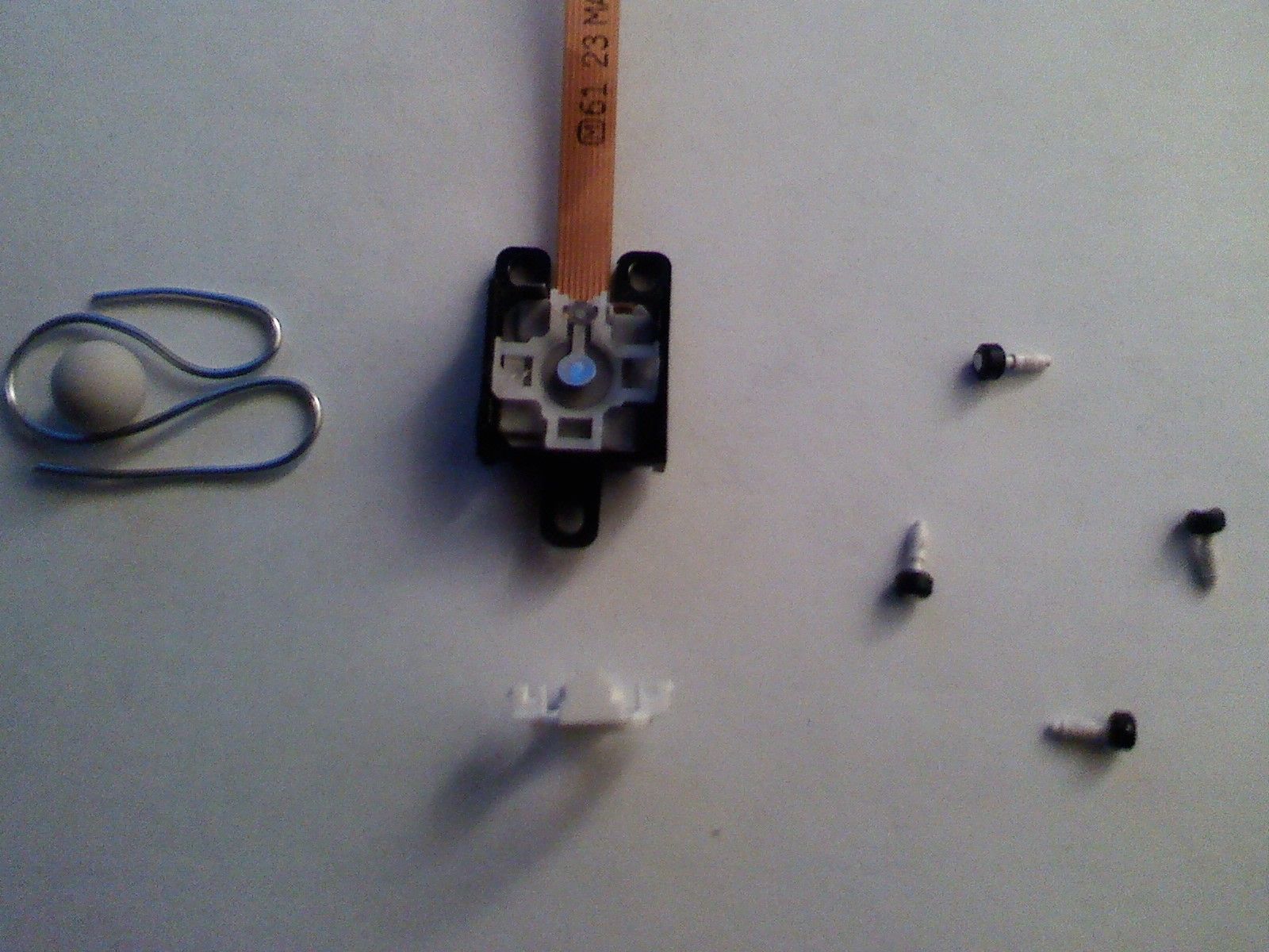 How to Completely Disassemble a MAC Mouse - Clean/Repair/Mod : 6 Steps ...