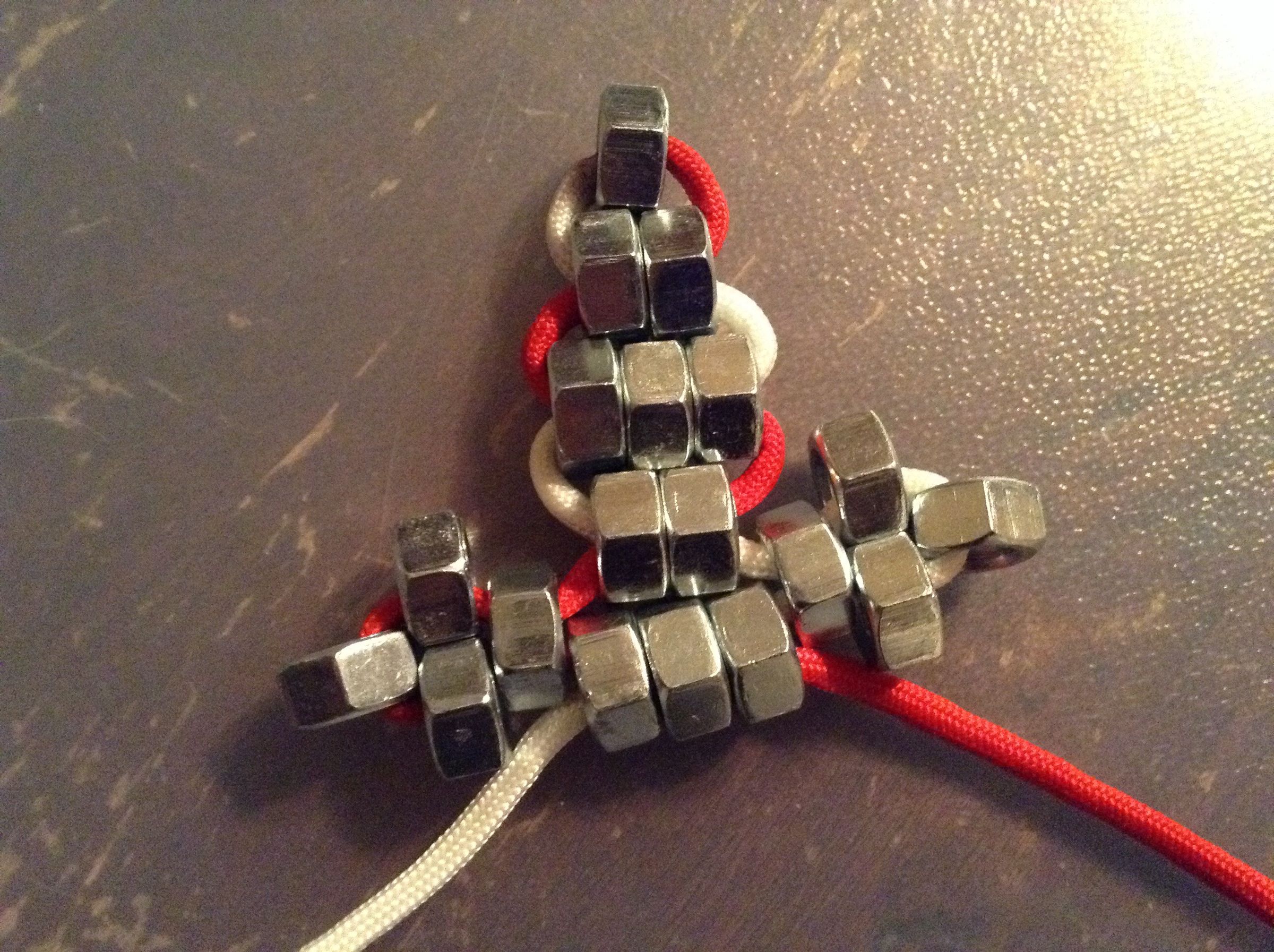 Paracord Gecko/ Lizard : 10 Steps (with Pictures) - Instructables