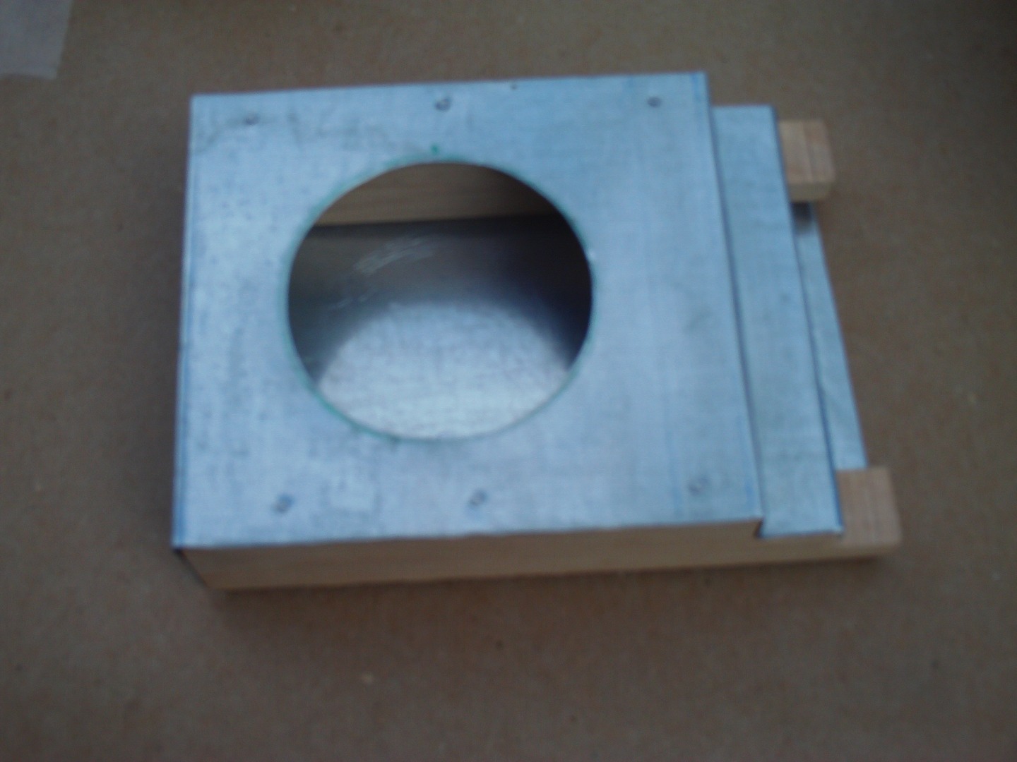 Entrance Bee Feeder : 8 Steps (with Pictures) - Instructables