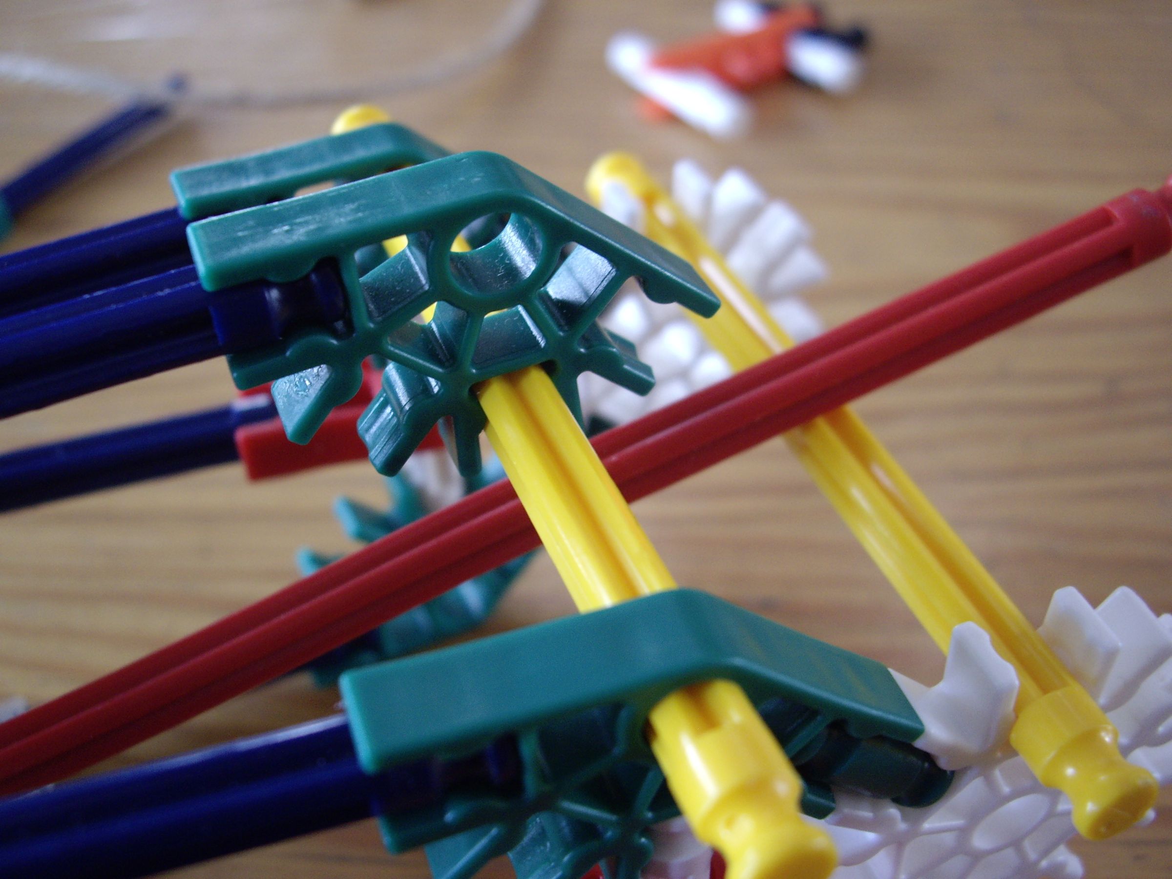 KNEX SHRAPNEL GRENADE/MINE/GUN : 8 Steps - Instructables
