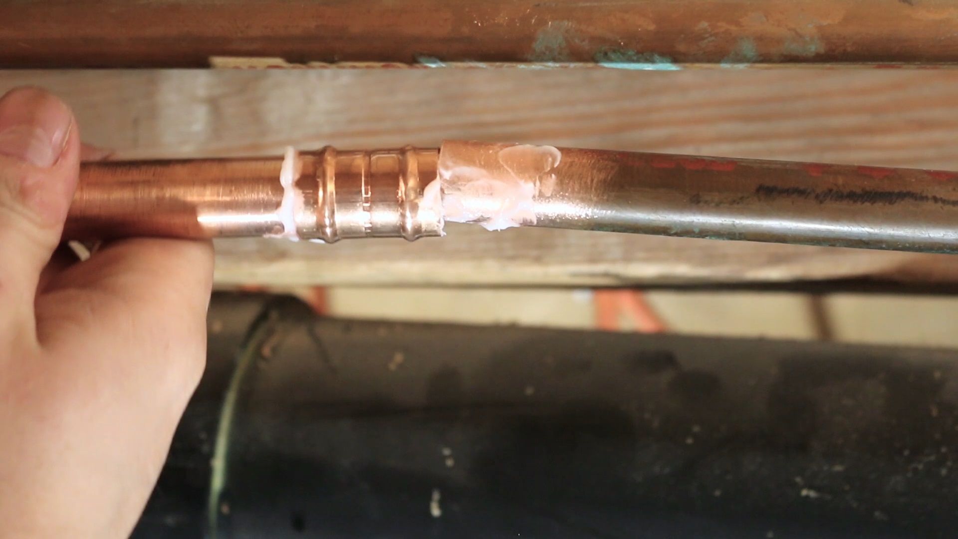 The EASIEST Way to Repair a Copper Pipe! : 4 Steps - Instructables