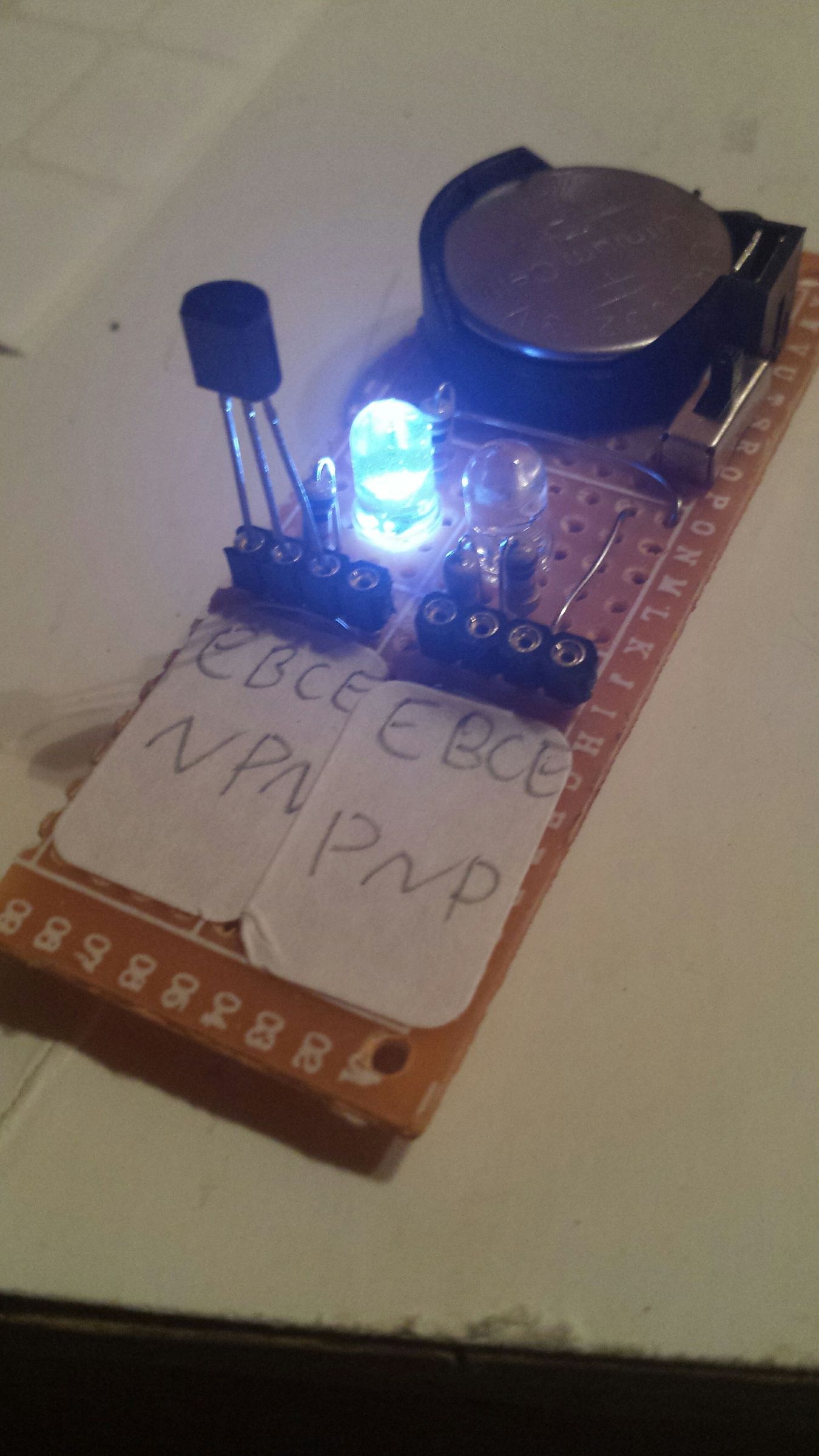 Simple Transistor Tester : 10 Steps (with Pictures) - Instructables