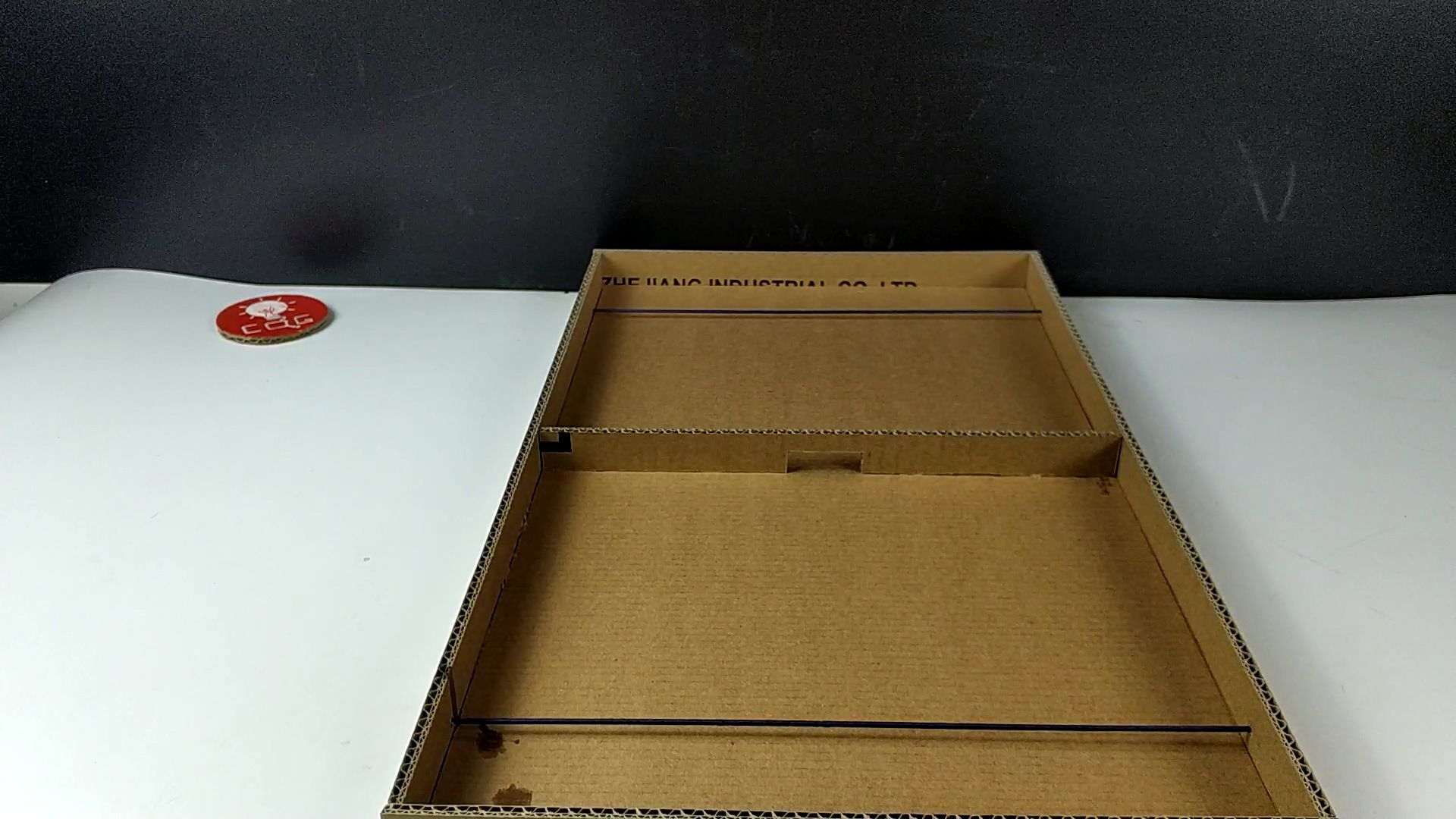 Making Two People Shuffleboard Tabletop Toys in Household Cardboard : 6 ...