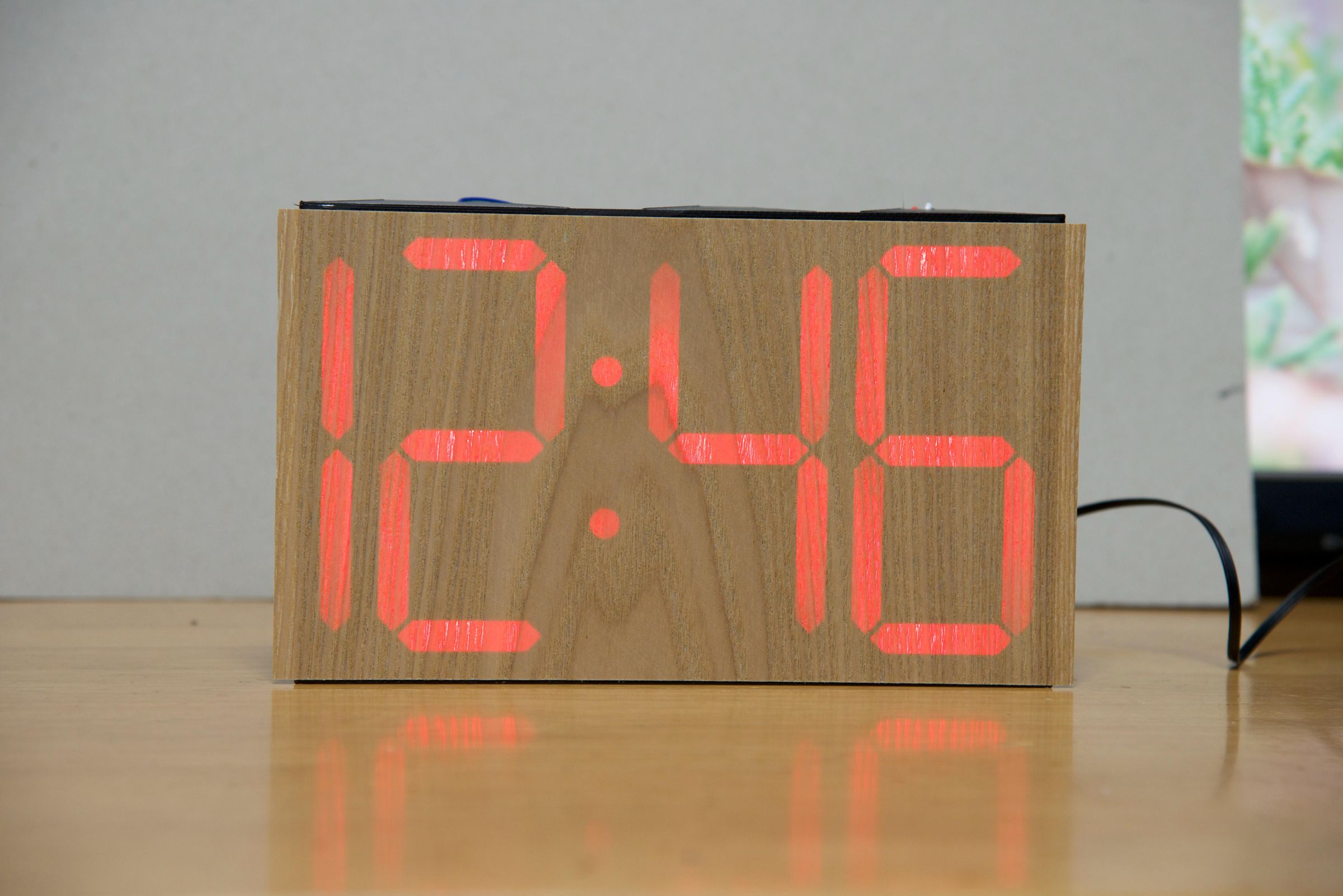 Monolithic Digital Clock : 8 Steps (with Pictures) - Instructables