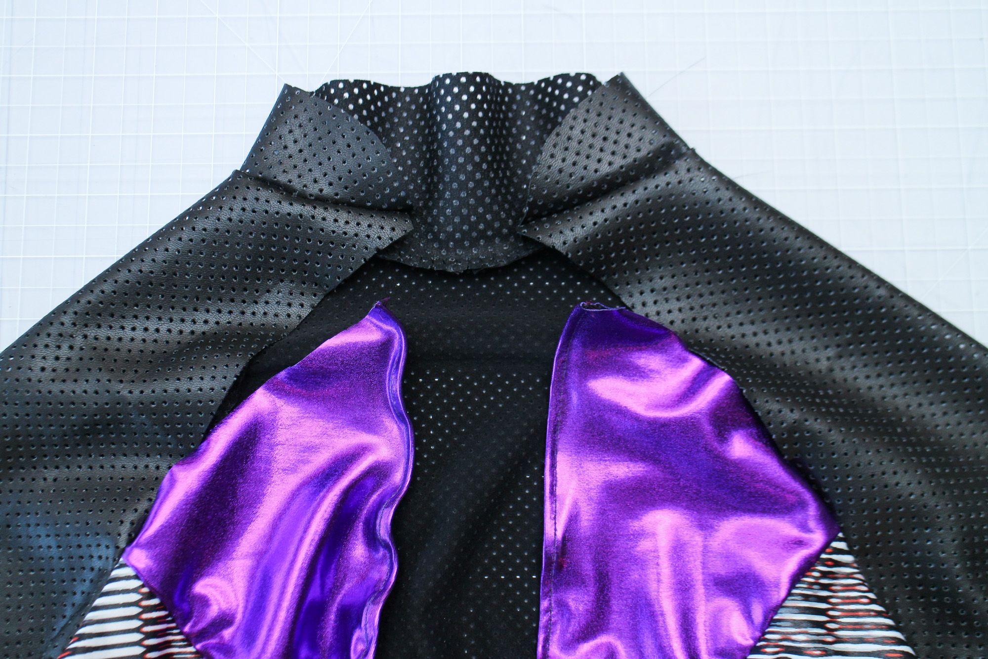 How to Sew Spandex : 14 Steps (with Pictures) - Instructables