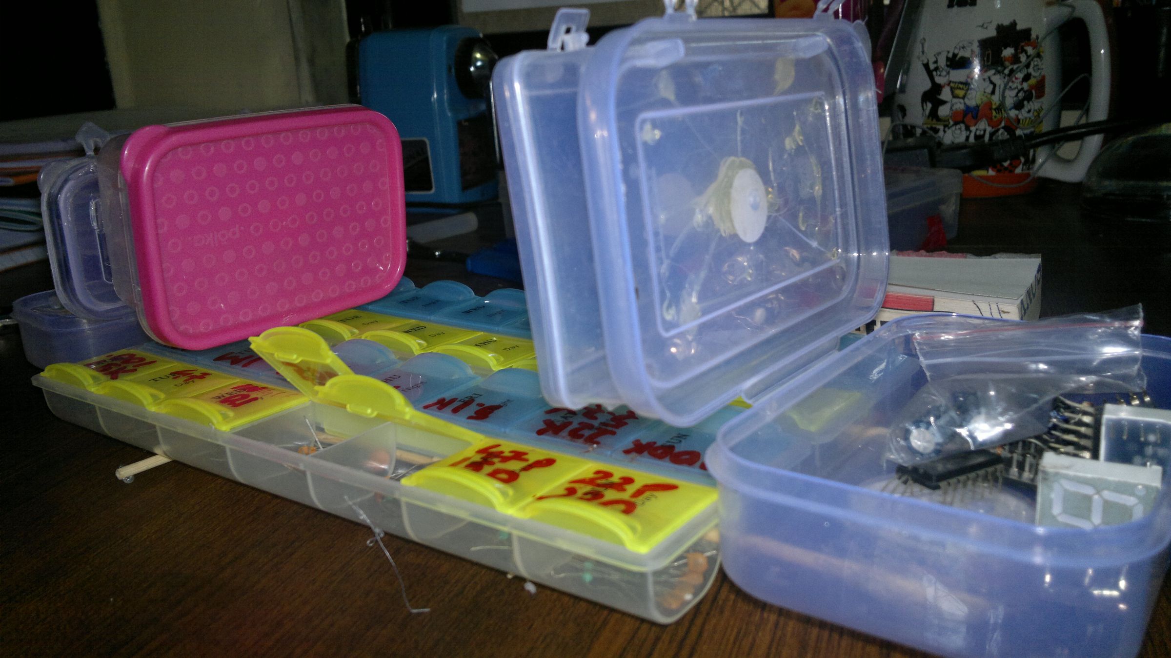 An All-in-one Component Toolbox and Workstation : 5 Steps - Instructables
