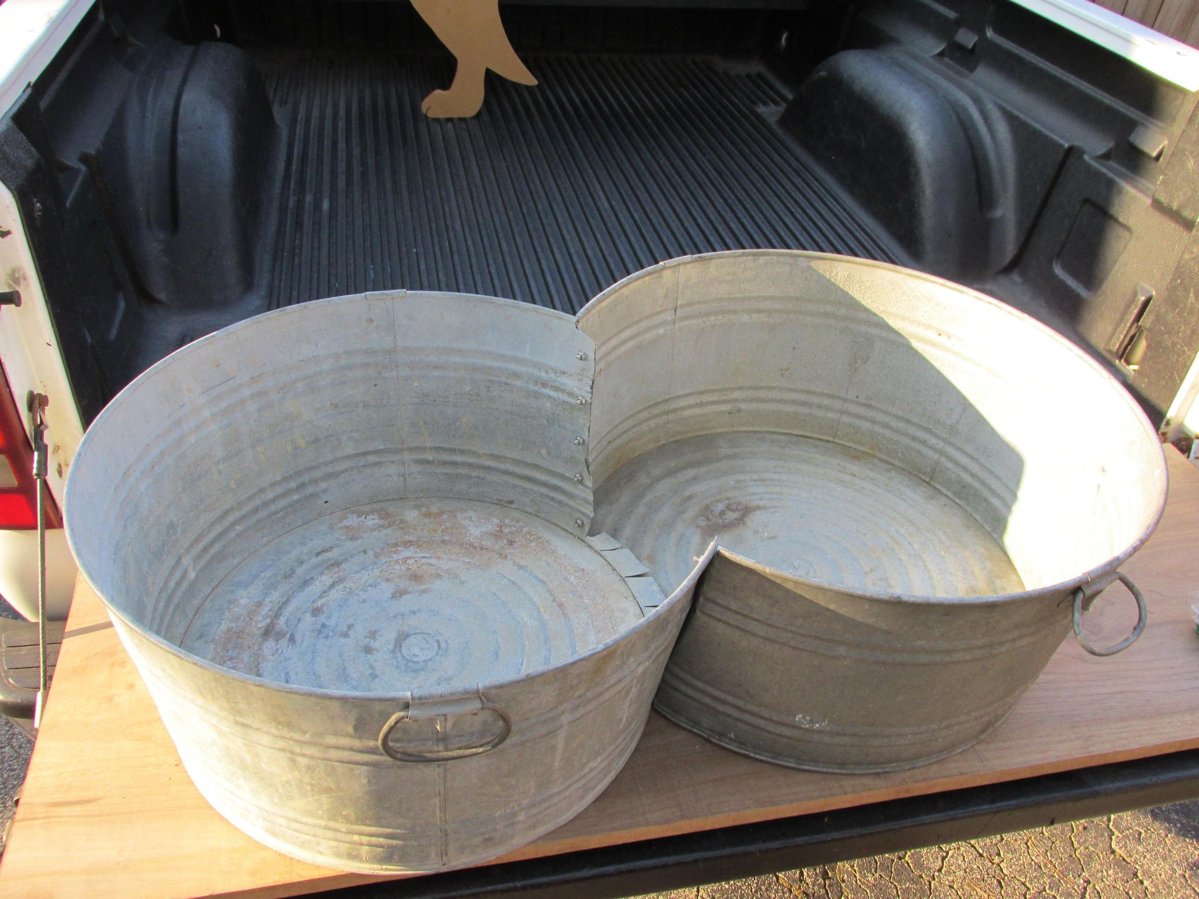 Single String Double Gutbucket : 8 Steps (with Pictures) - Instructables