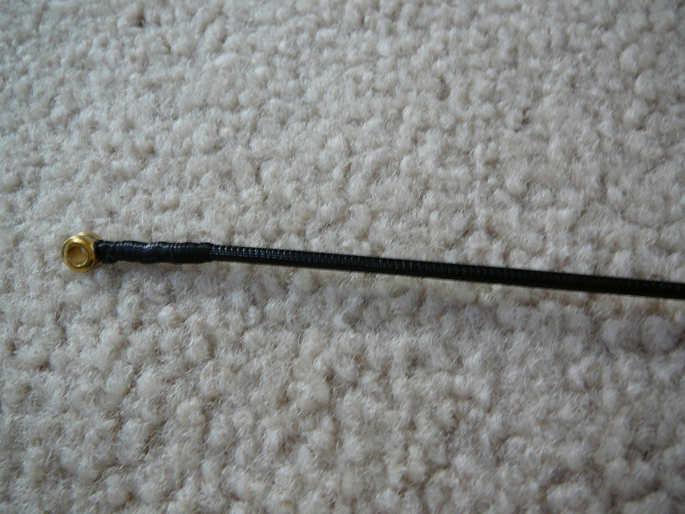 How to Replace Your Bass Strings : 5 Steps (with Pictures) - Instructables