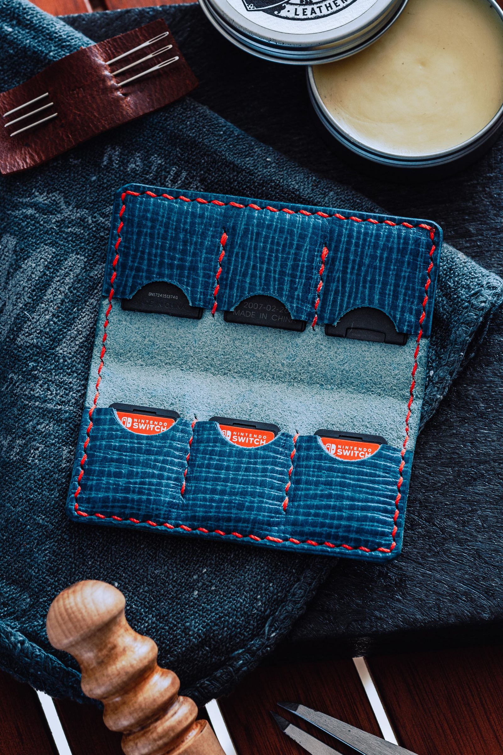 Leather SD Card Holder / Nintendo Switch Card Holder : 6 Steps (with ...