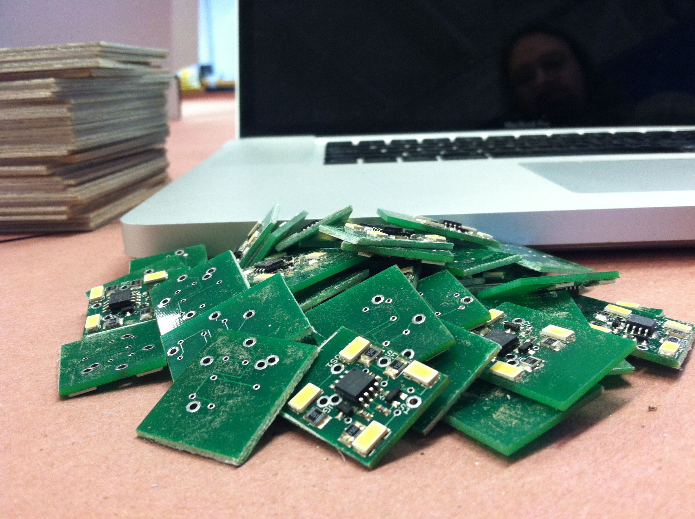 Beginner's Guide to Solder Paste : 7 Steps - Instructables