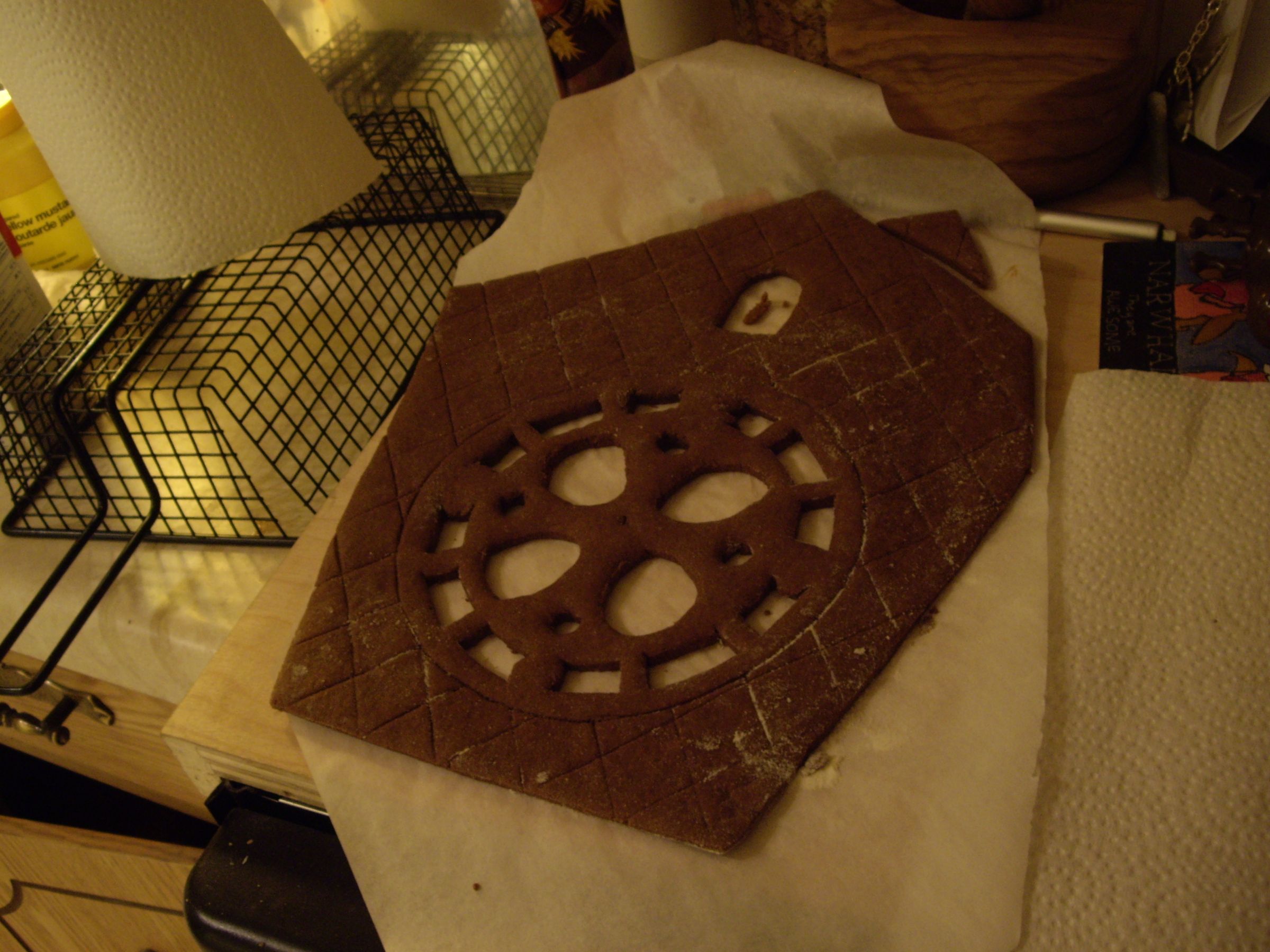 Edible Gingerbread Cuckoo Clock With Internal Gears : 9 Steps (with ...