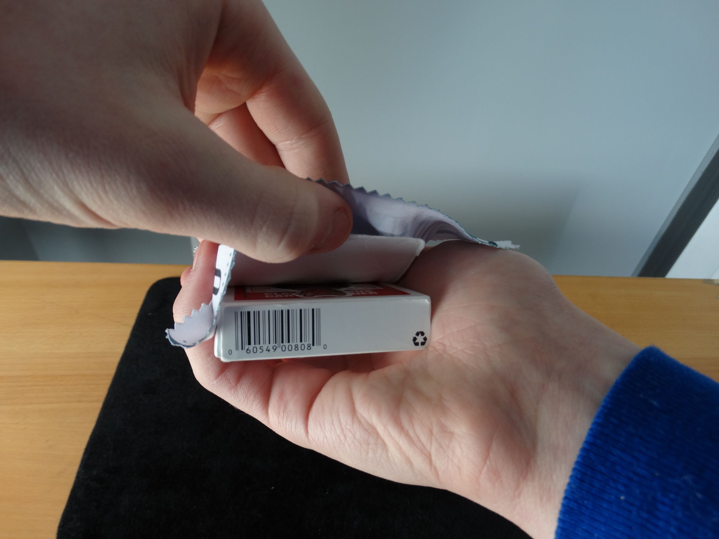 How to Preform the Weebiest Magic Trick in the World!!! : 5 Steps ...