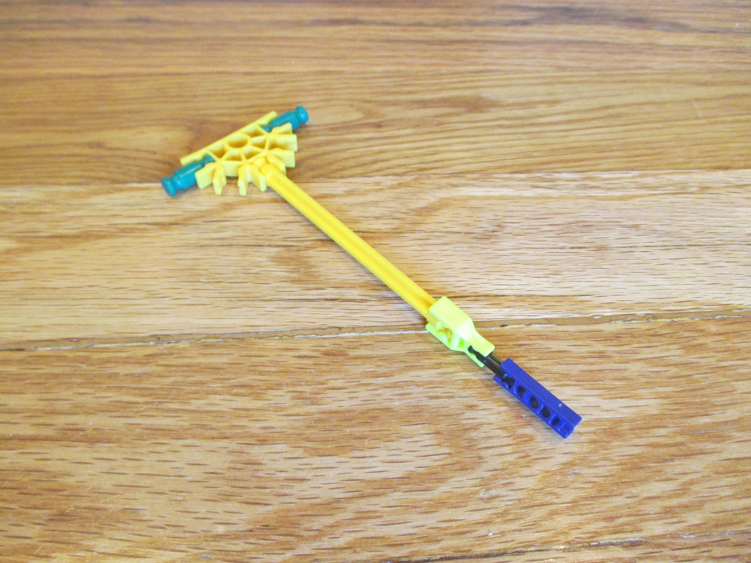 Rollercoaster Push Lift: a K'nex Ball Machine Lift : 8 Steps ...