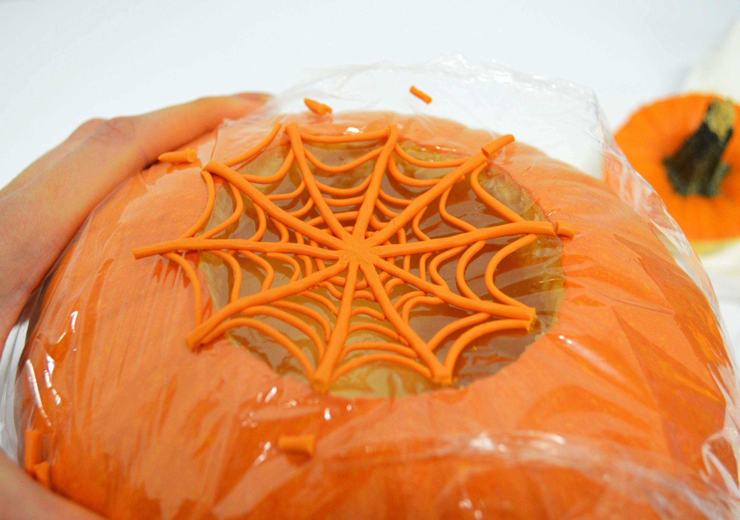 Spider Pumpkin - Jack O' Lantern : 16 Steps (with Pictures) - Instructables