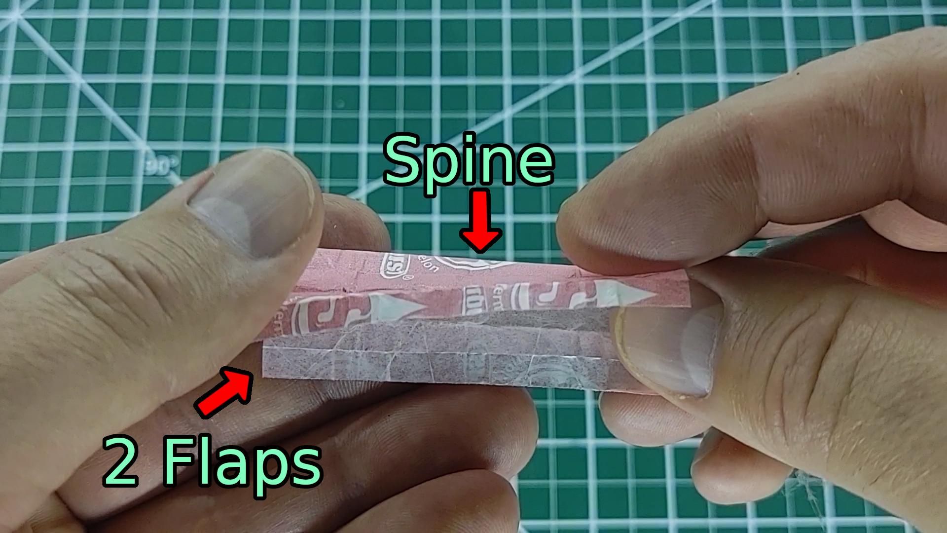 How to Make a Candy Wrapper Chain : 7 Steps (with Pictures) - Instructables