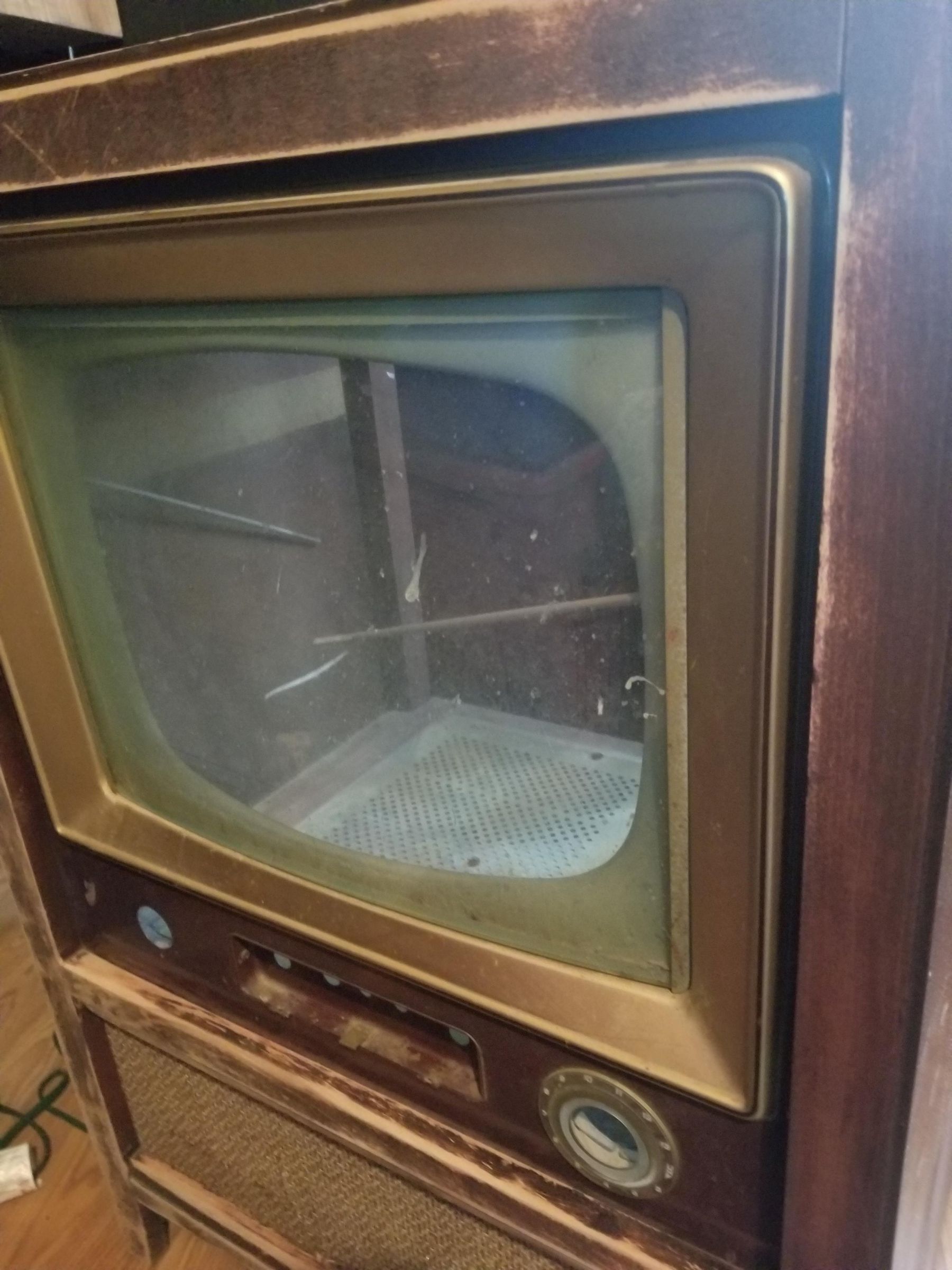 Old TV Into Fish Tank : 3 Steps - Instructables