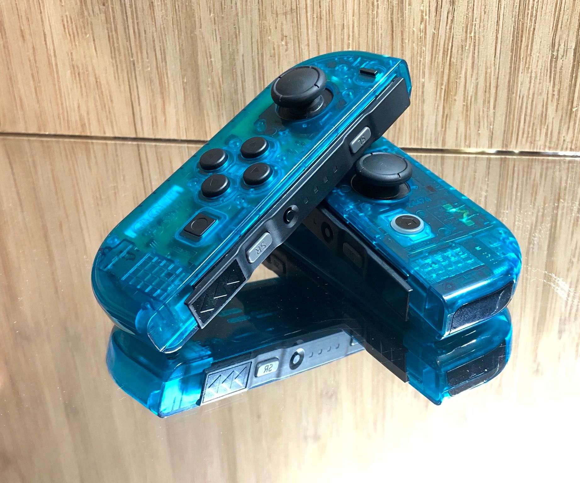 D.I.Y. Ice Blue Nintendo Joy Cons-Clear Case : 4 Steps (with Pictures ...