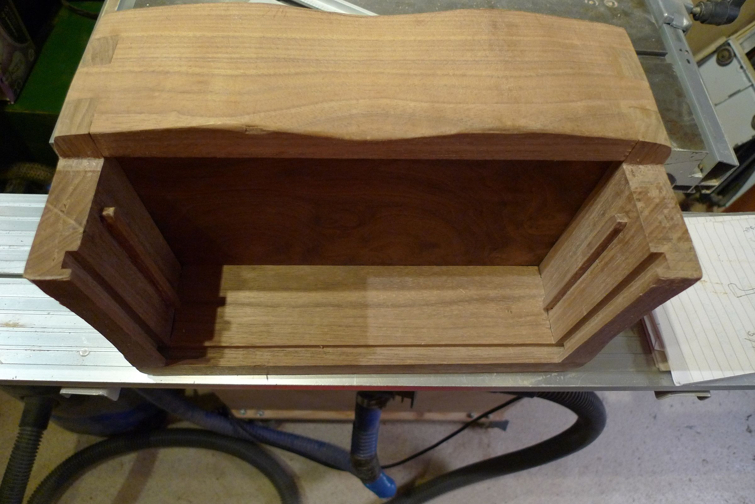 Finishing Walnut Box With Integral Hinge : 7 Steps (with Pictures ...