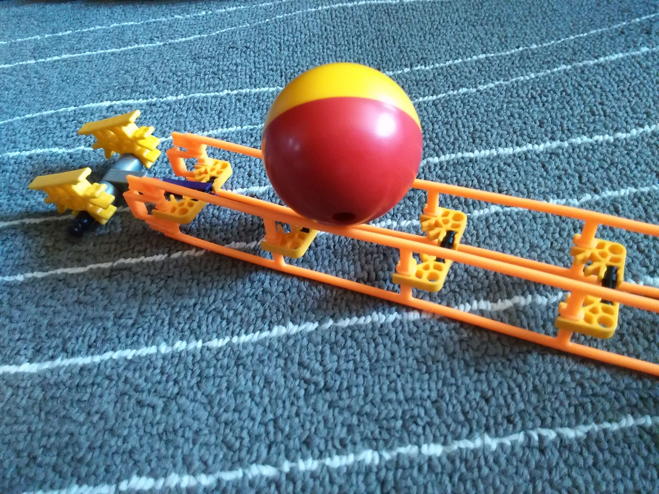 Micro Coaster Track | a K'nex Ball Machine Path : 3 Steps - Instructables