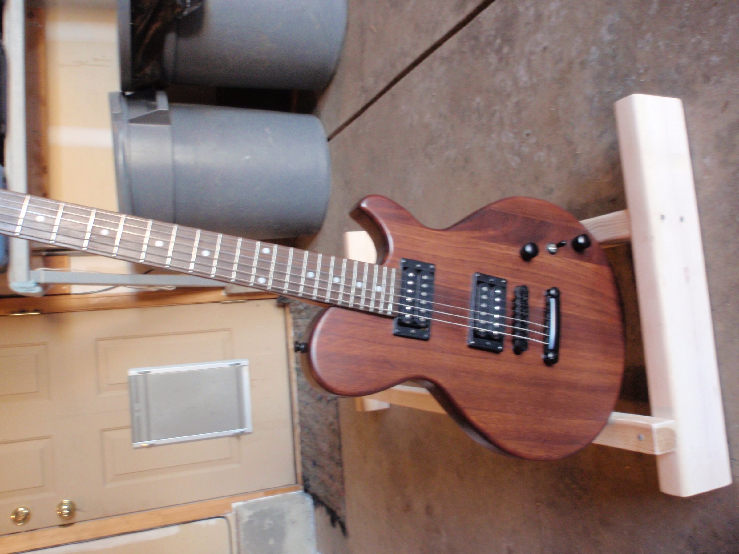 My Multiple Guitar Stand : 15 Steps (with Pictures) - Instructables